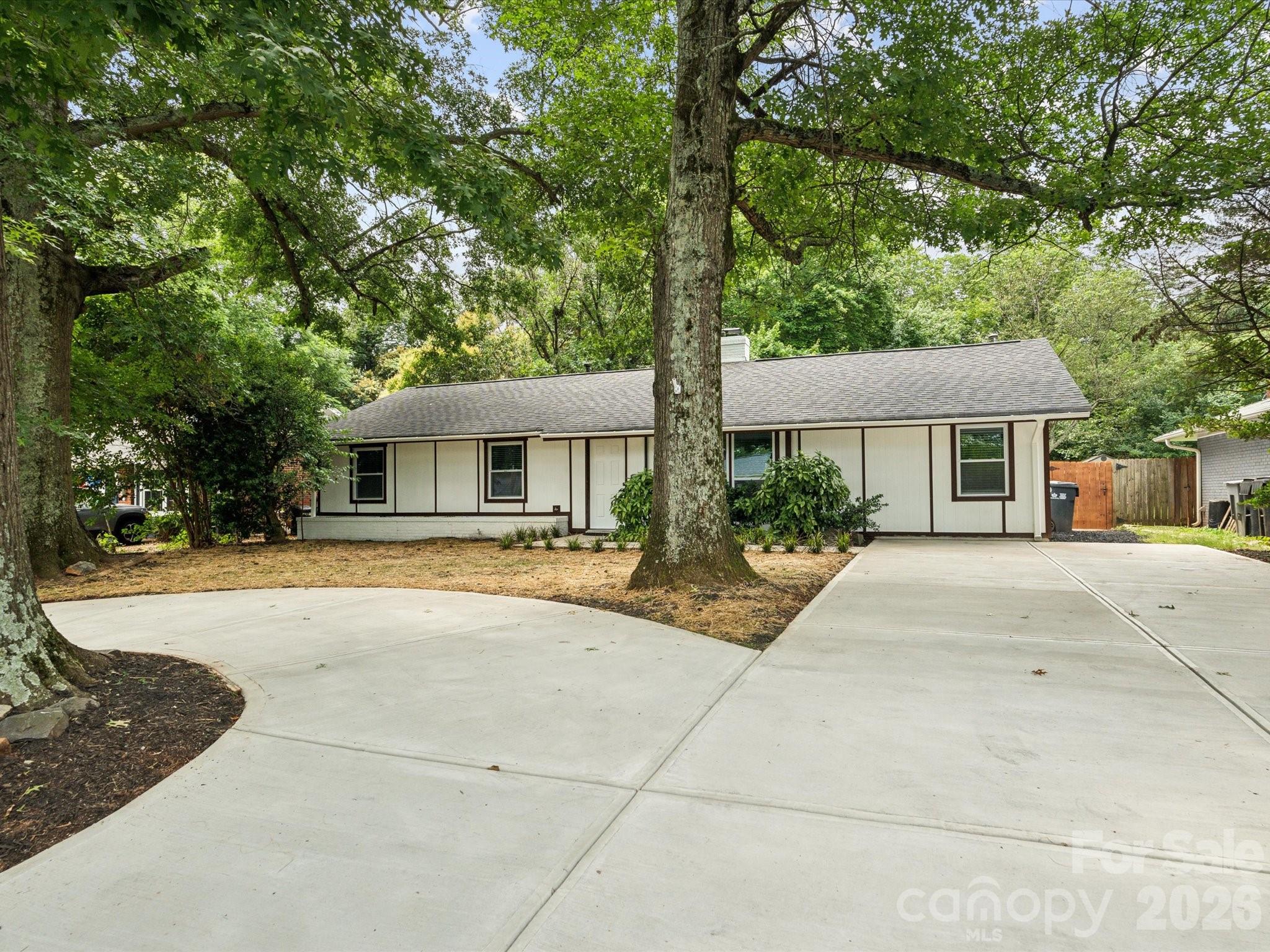 Photo 2 of 2000 Tyvola Road, Charlotte, NC