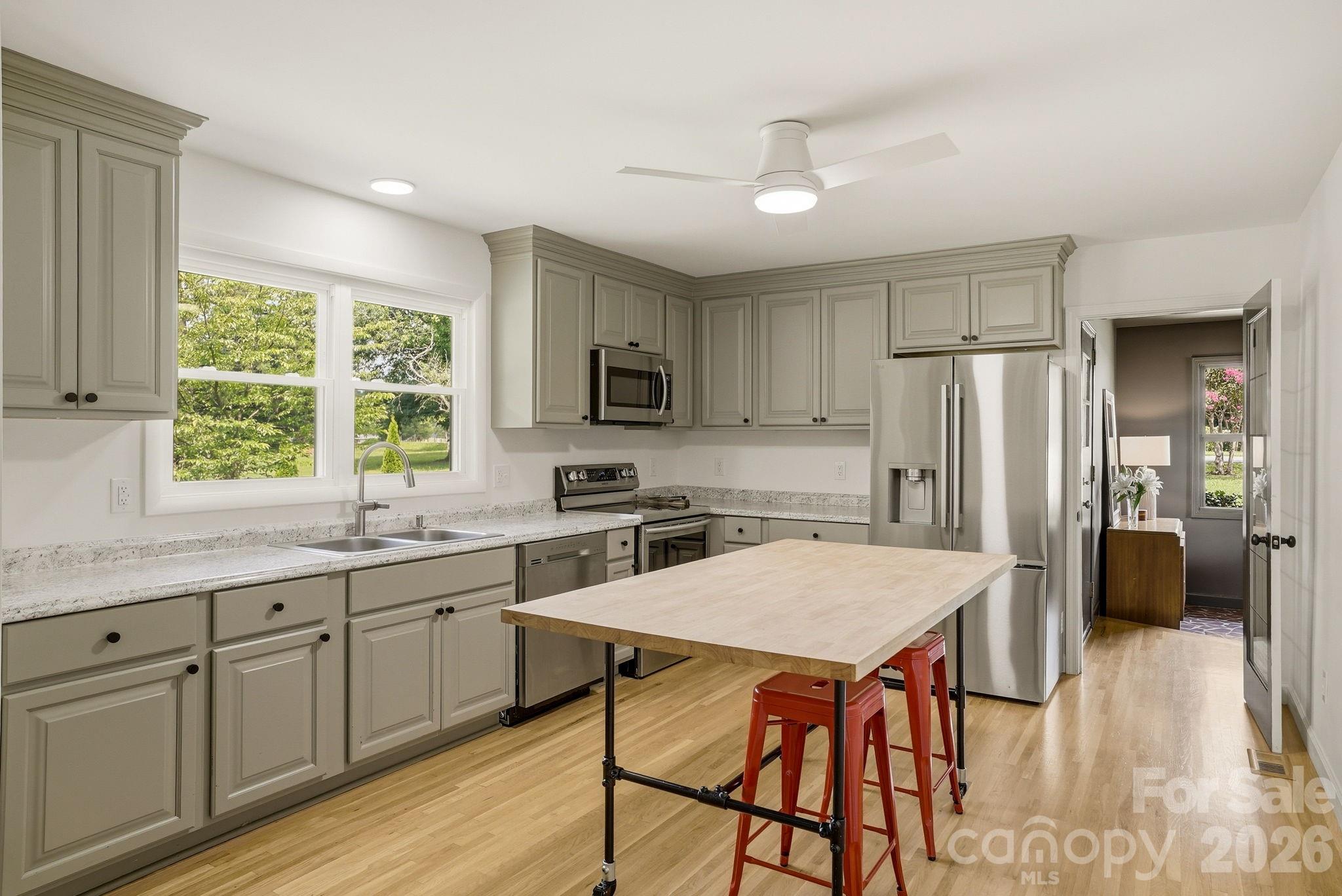 Photo 11 of 181 Woodlynn Drive, Charlotte, NC