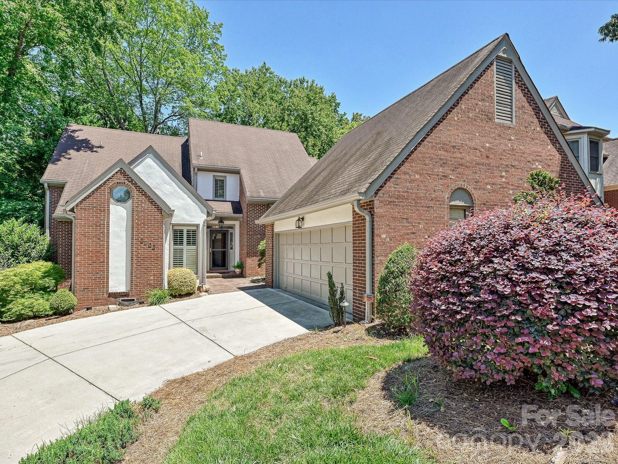 Photo 2 of 5203 Rustlewood Lane, Charlotte, NC