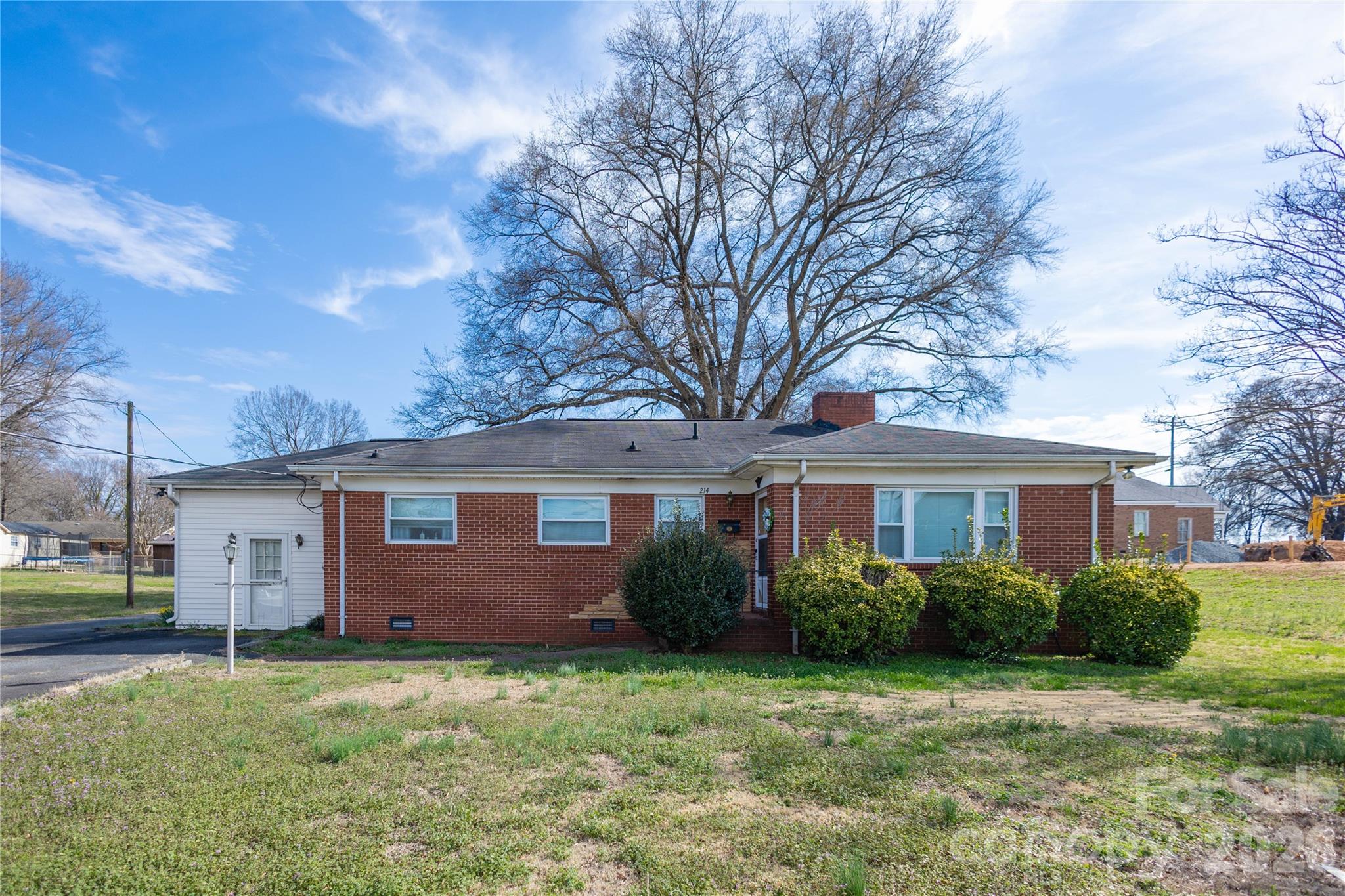Exterior of 214 N North Dakota Street, Charlotte, NC