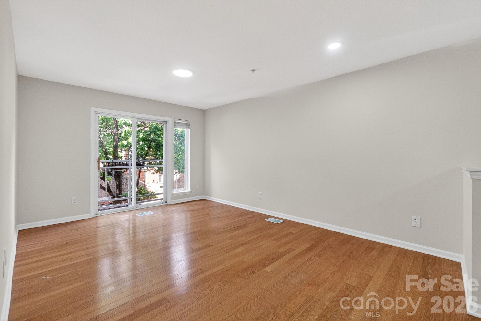 Photo 10 of 639 Raphael Place, Charlotte, NC