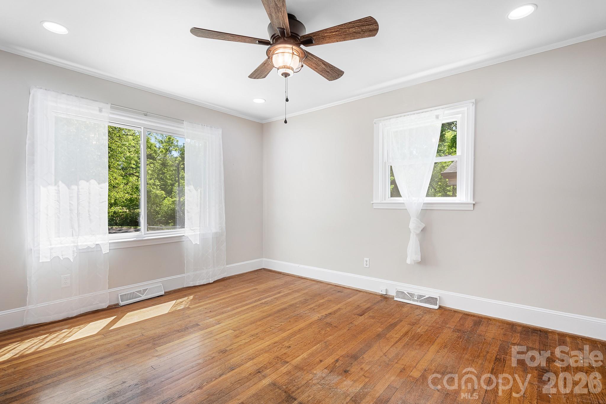 Home for sale at 3960 Bristol Drive, Charlotte, NC — photo 10 of 26