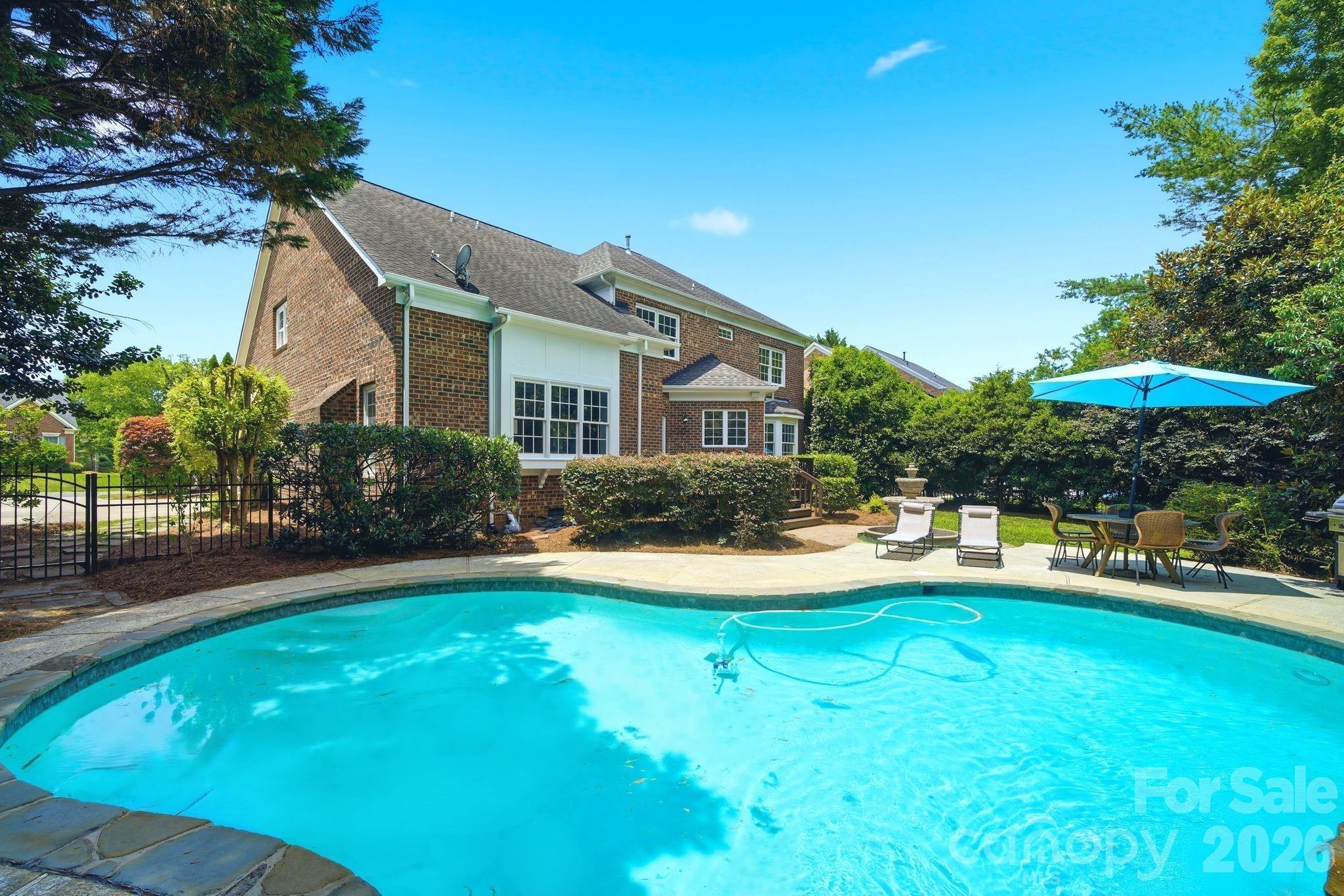 Photo 3 of 12319 Summer Breeze Court, Charlotte, NC