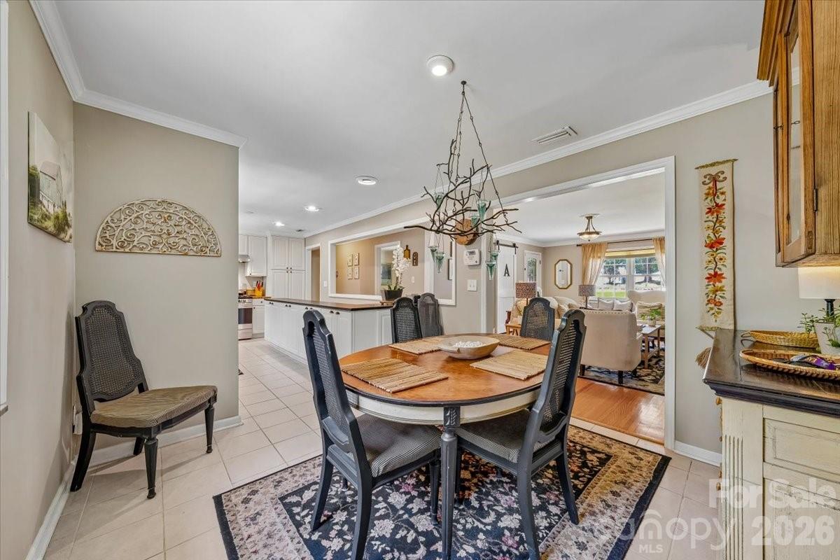 Home for sale at 1135 Blueberry Lane, Charlotte, NC — photo 10 of 48