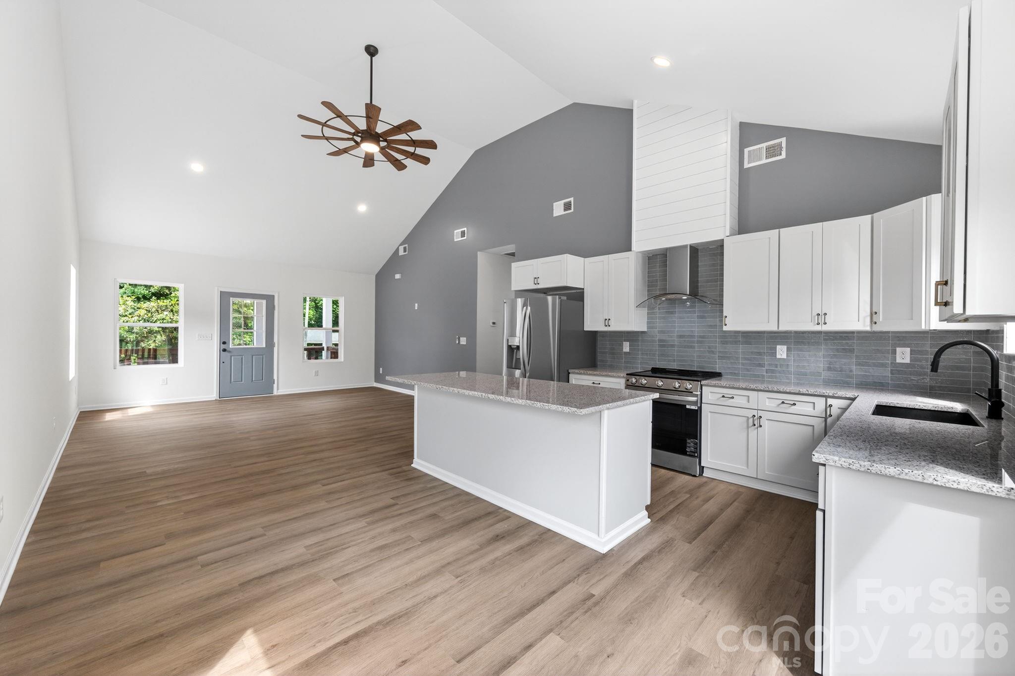 402 Pine Grove Avenue, Cherryville, NC - photo 12 of 37