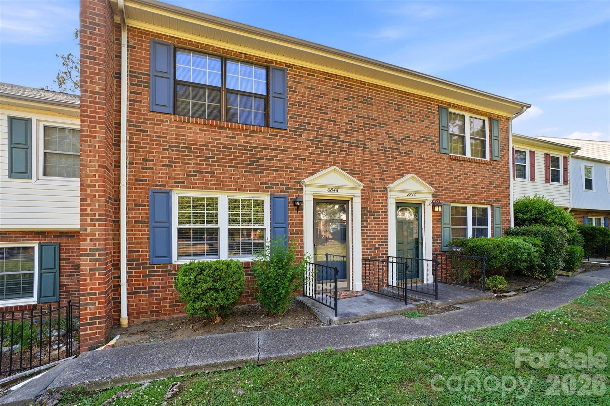 Home for sale at 8846 Hunter Ridge Drive, Charlotte, NC — photo 1 of 35