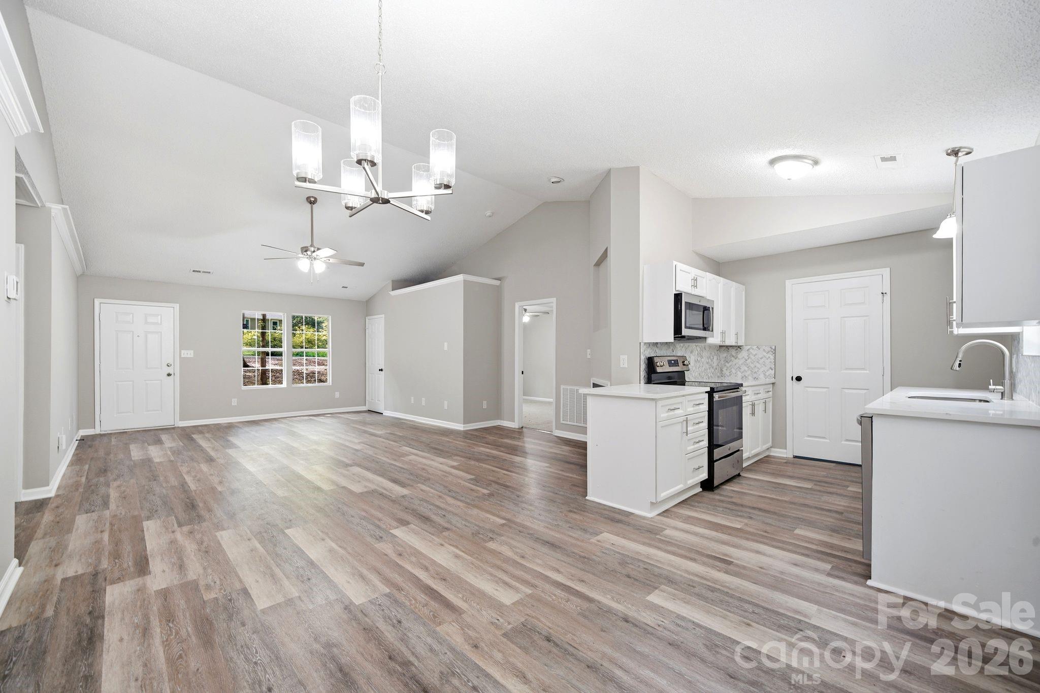 Photo 9 of 6324 Grove Park Boulevard, Charlotte, NC