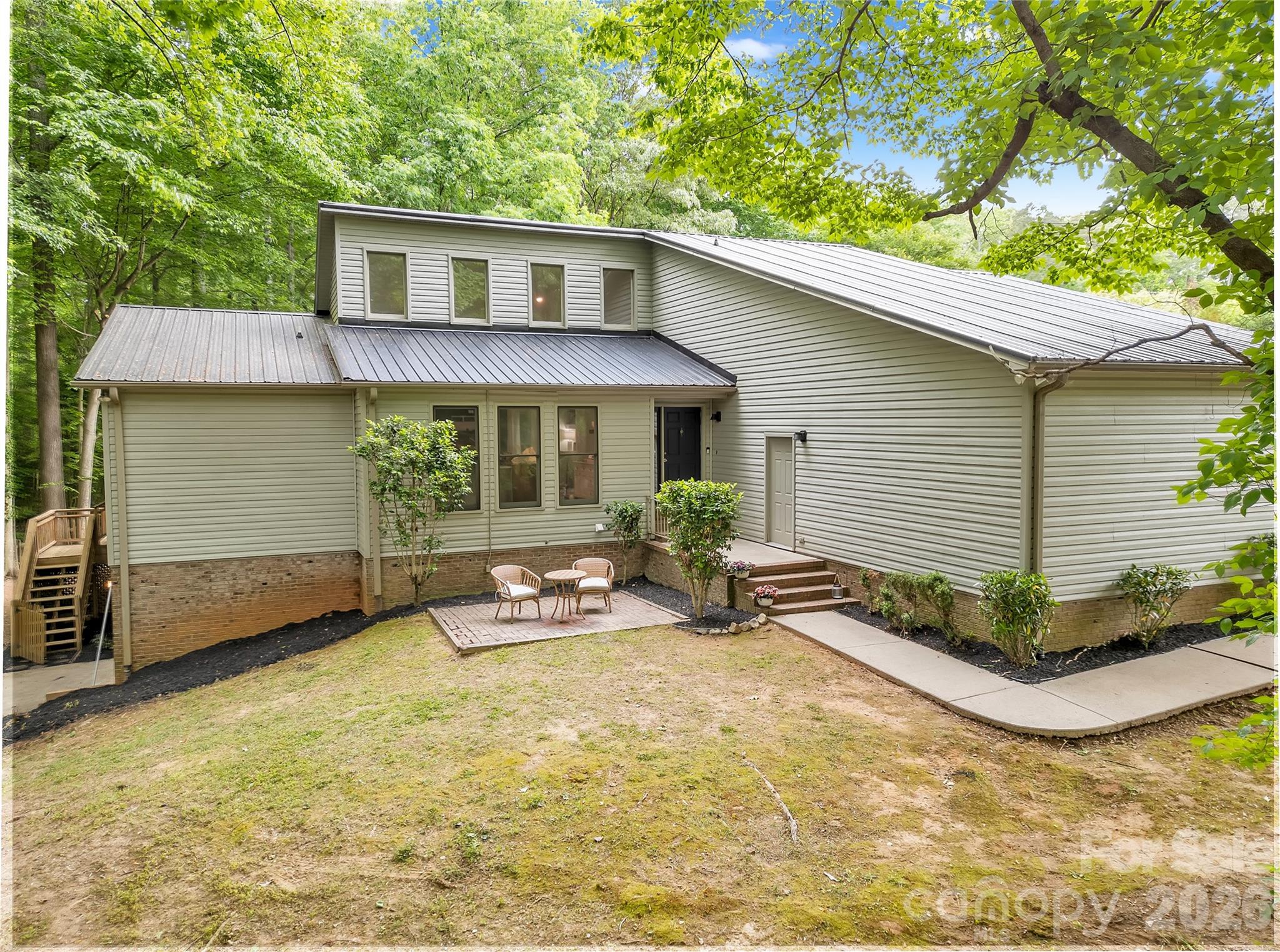 128 Spencer Woods Drive, Dallas, NC - photo 1 of 26