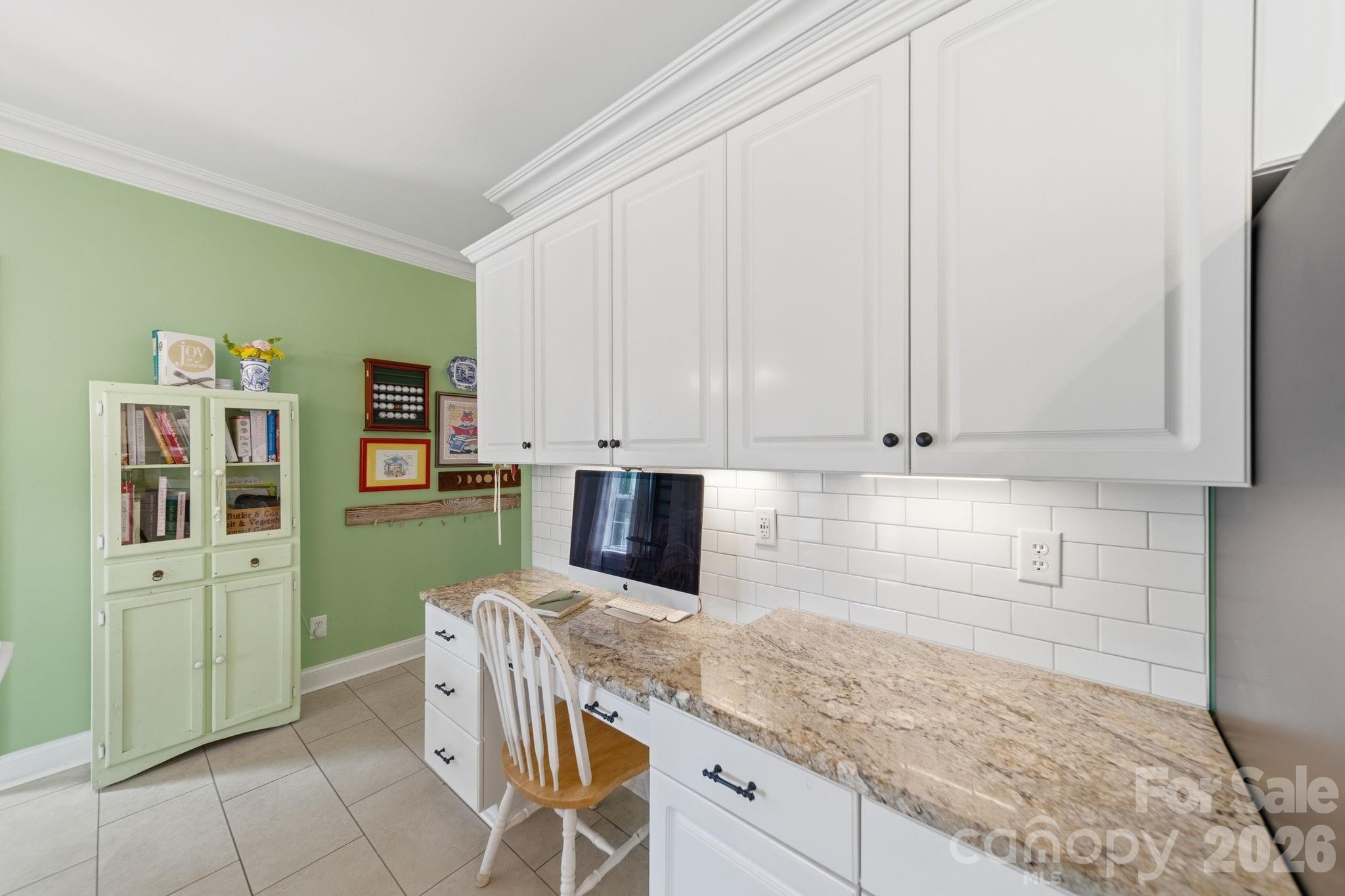Photo 16 of 10203 Rougemont Lane, Charlotte, NC