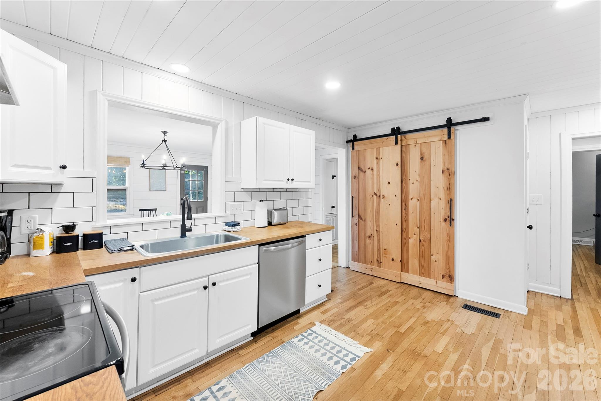 Photo 2 of 1217 Jackson Road, Gastonia, NC