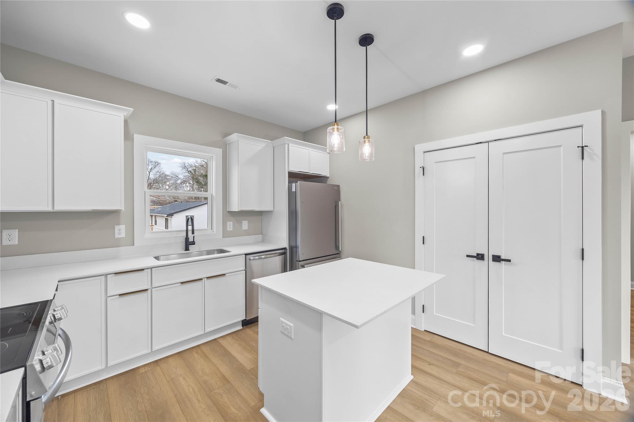 401 N Lee StreetC, Mount Holly, NC - photo 8 of 27