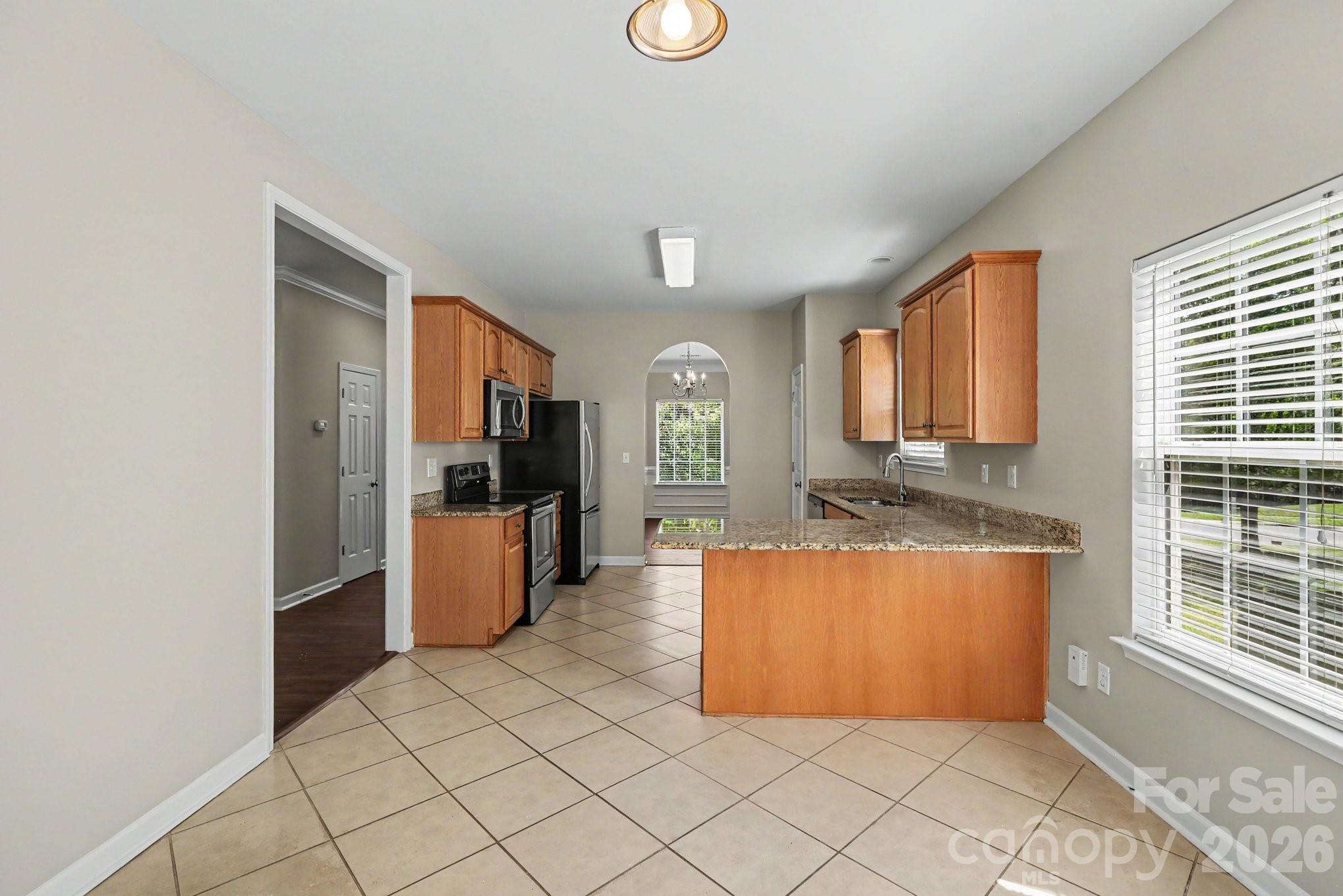 Photo 5 of 8539 Suttonview Drive, Charlotte, NC