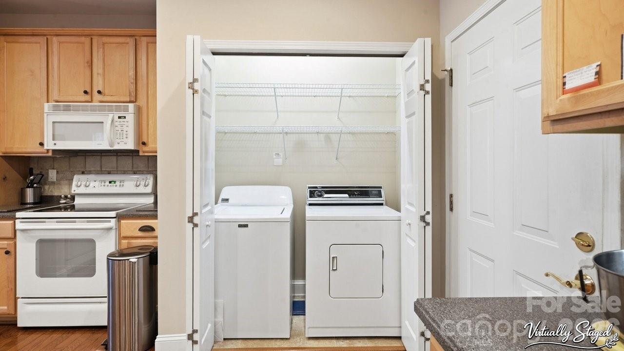 Photo 19 of 2820 Summer Valley Court, Charlotte, NC