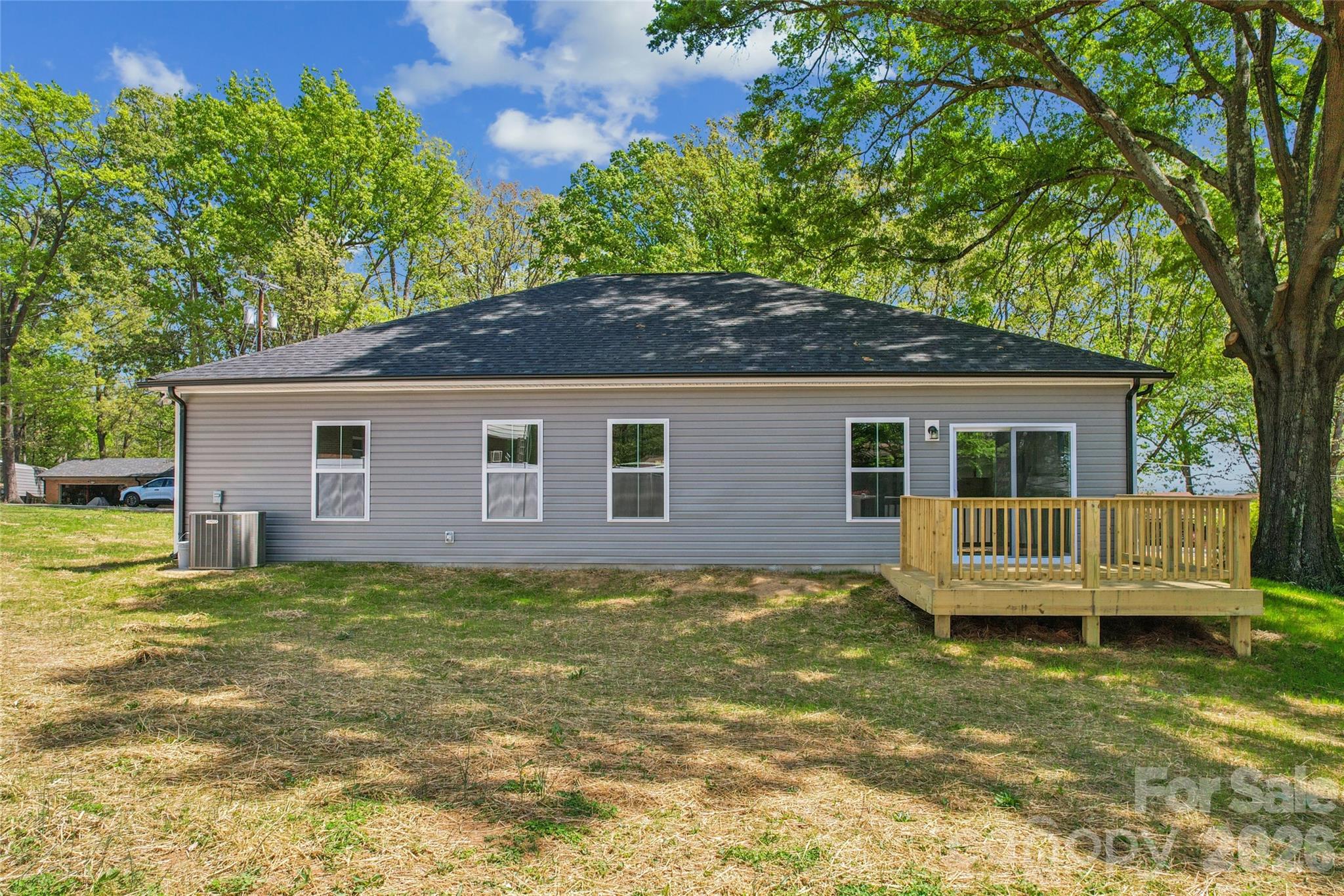 Photo 4 of 321 Henderson Circle, Harrisburg, NC
