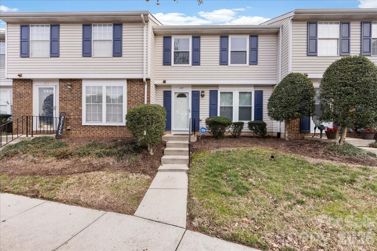 237 Water Oak Drive, Pineville, NC