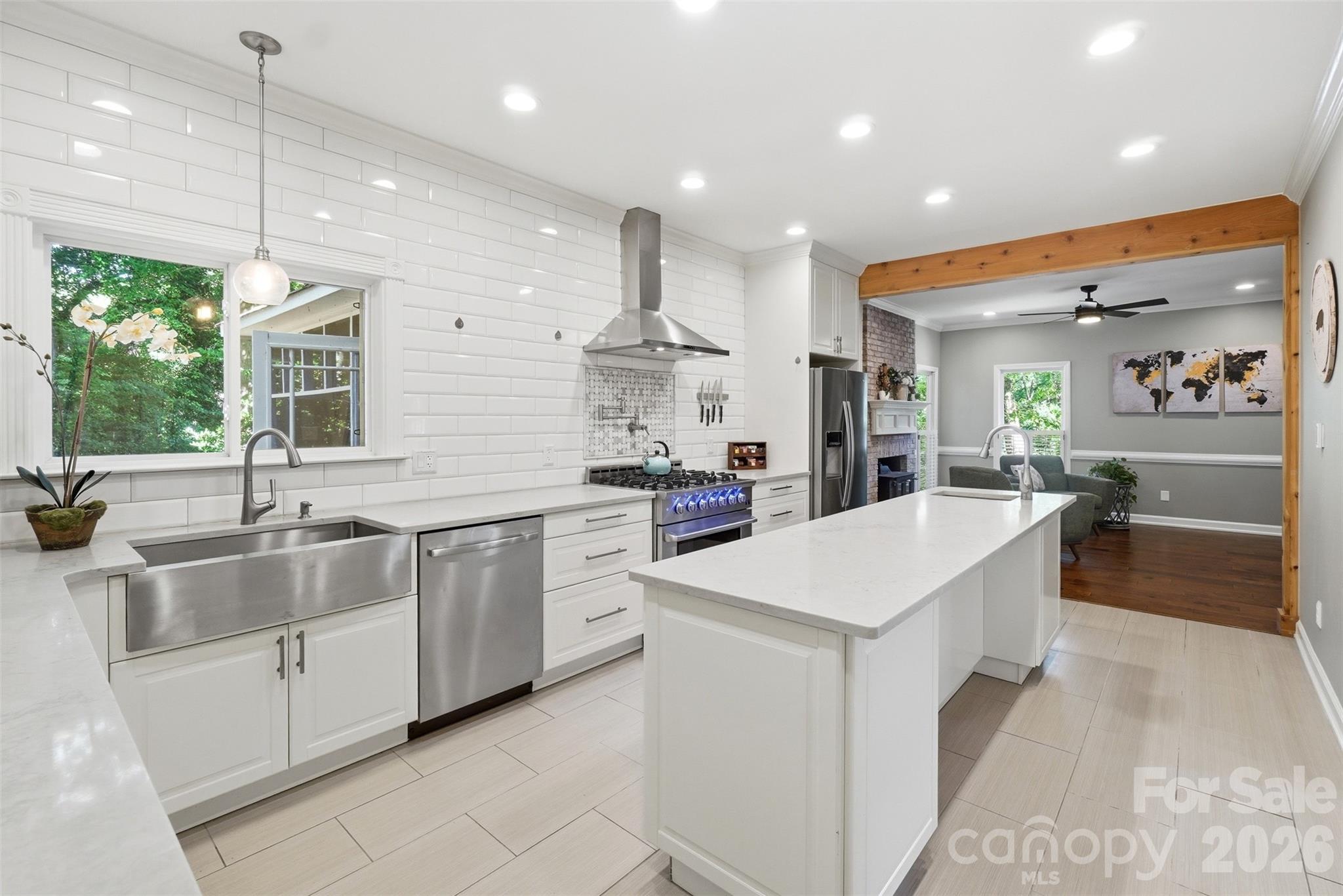 Home for sale at 1112 Long Paw Lane, Charlotte, NC — photo 1 of 41