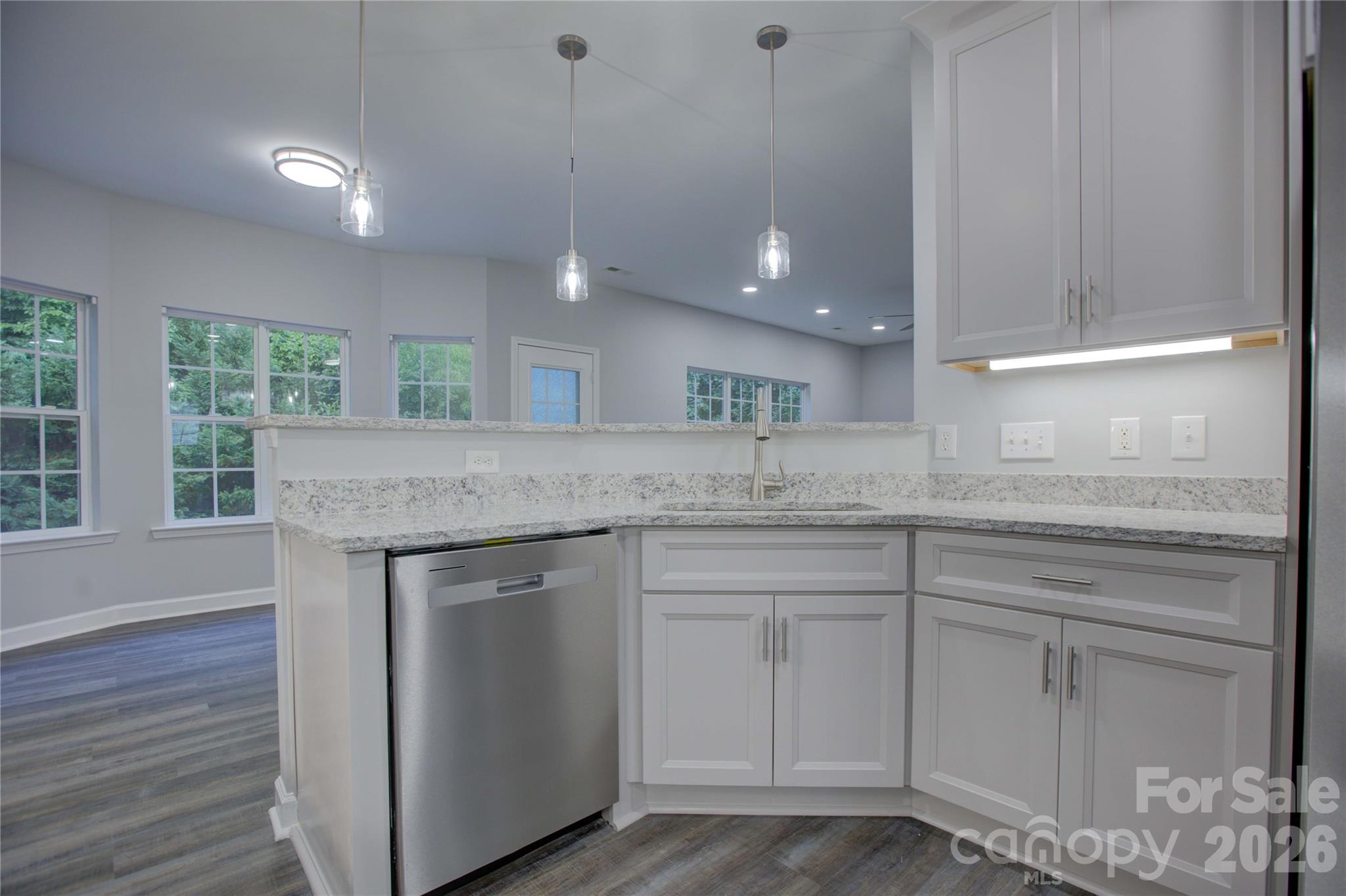 Photo 17 of 520 Grantham Lane, Charlotte, NC