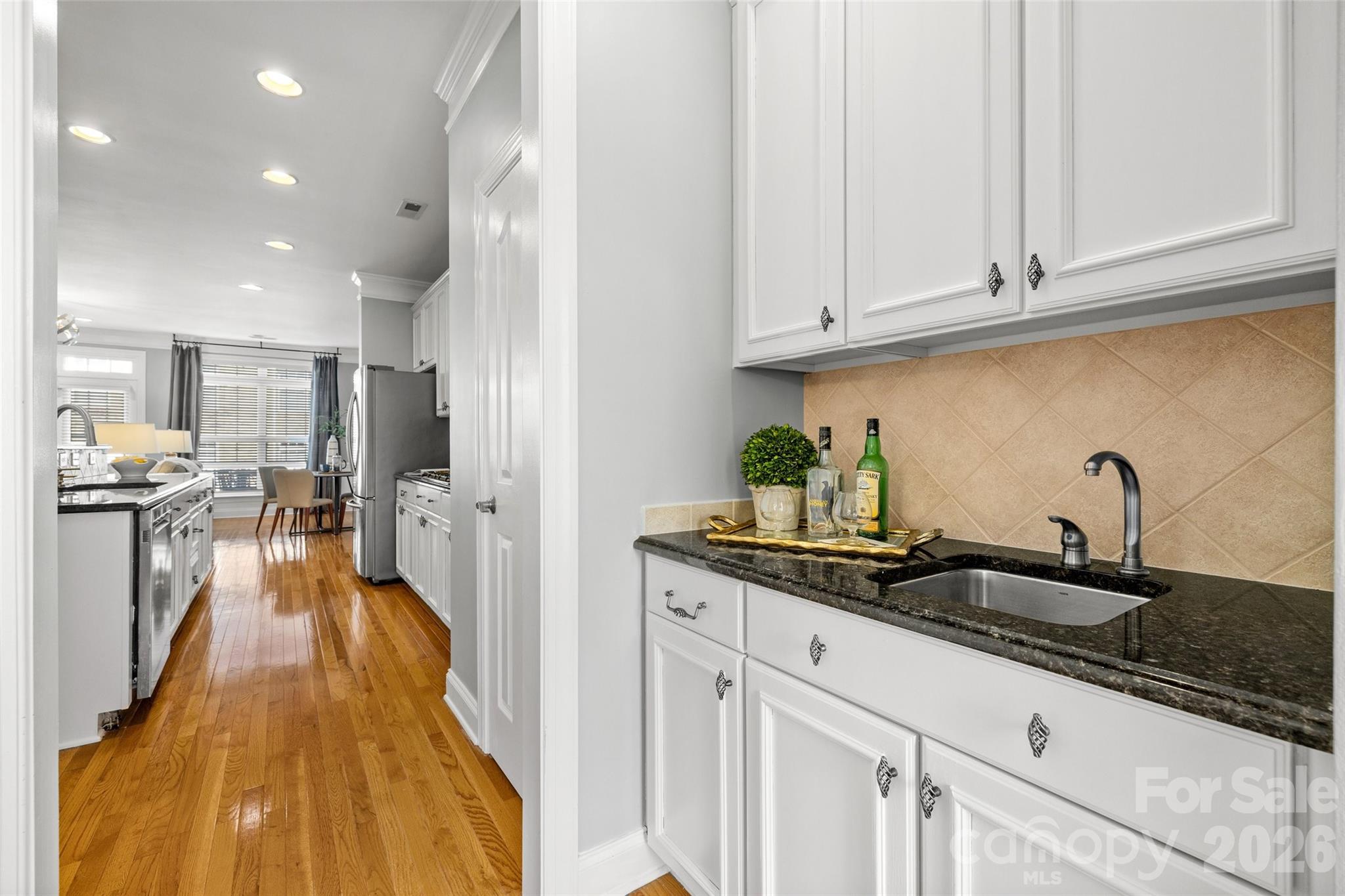 Photo 6 of 7810 Springs Village Lane, Charlotte, NC