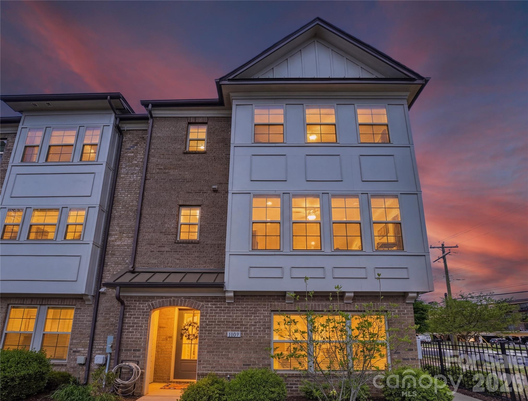 Photo 2 of 1105 Towns Hill Way, Charlotte, NC