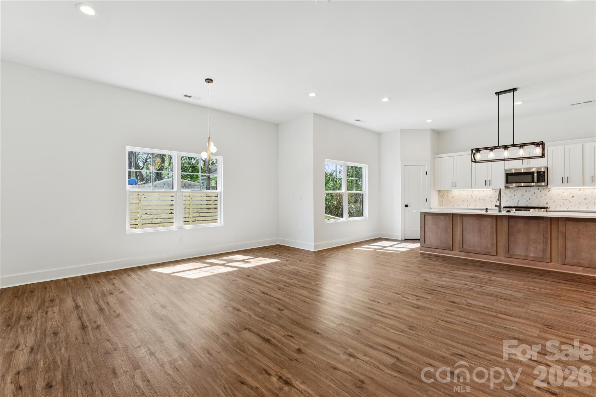 Photo 3 of 426 E 19th Street, Charlotte, NC
