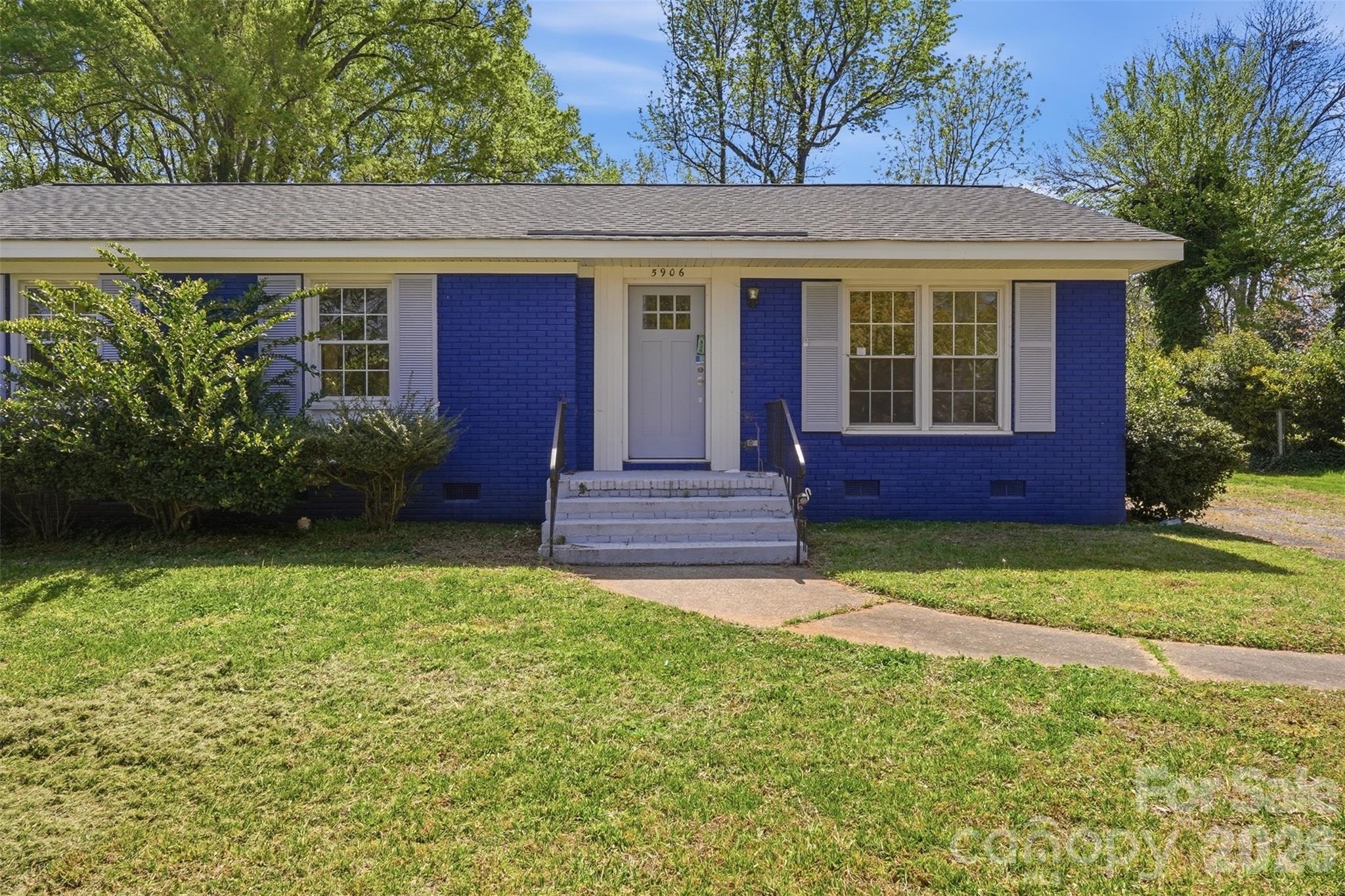 Photo 29 of 5906 Whitingham Drive, Charlotte, NC
