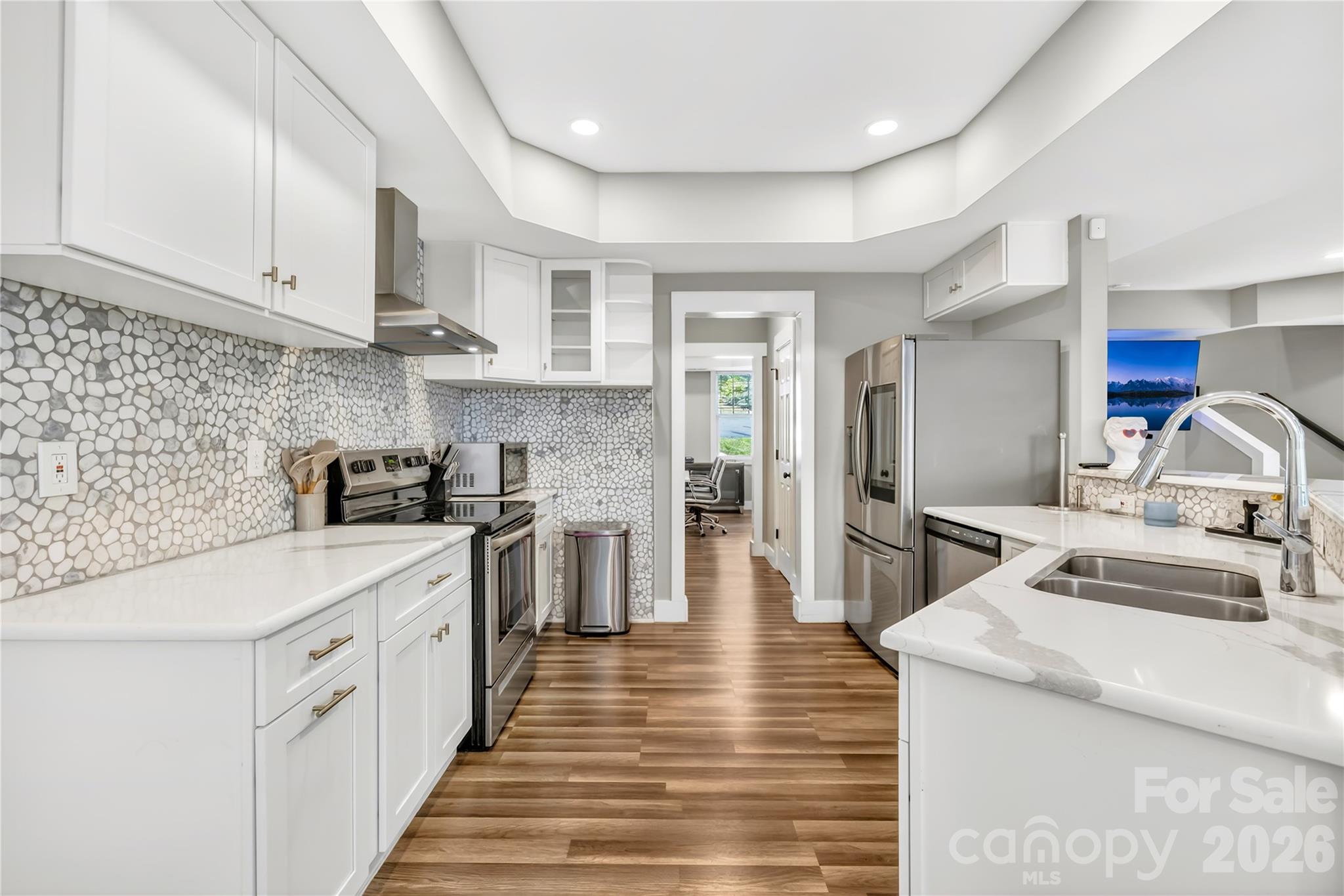 2101 Highland View Lane, Charlotte, NC - photo 11 of 40