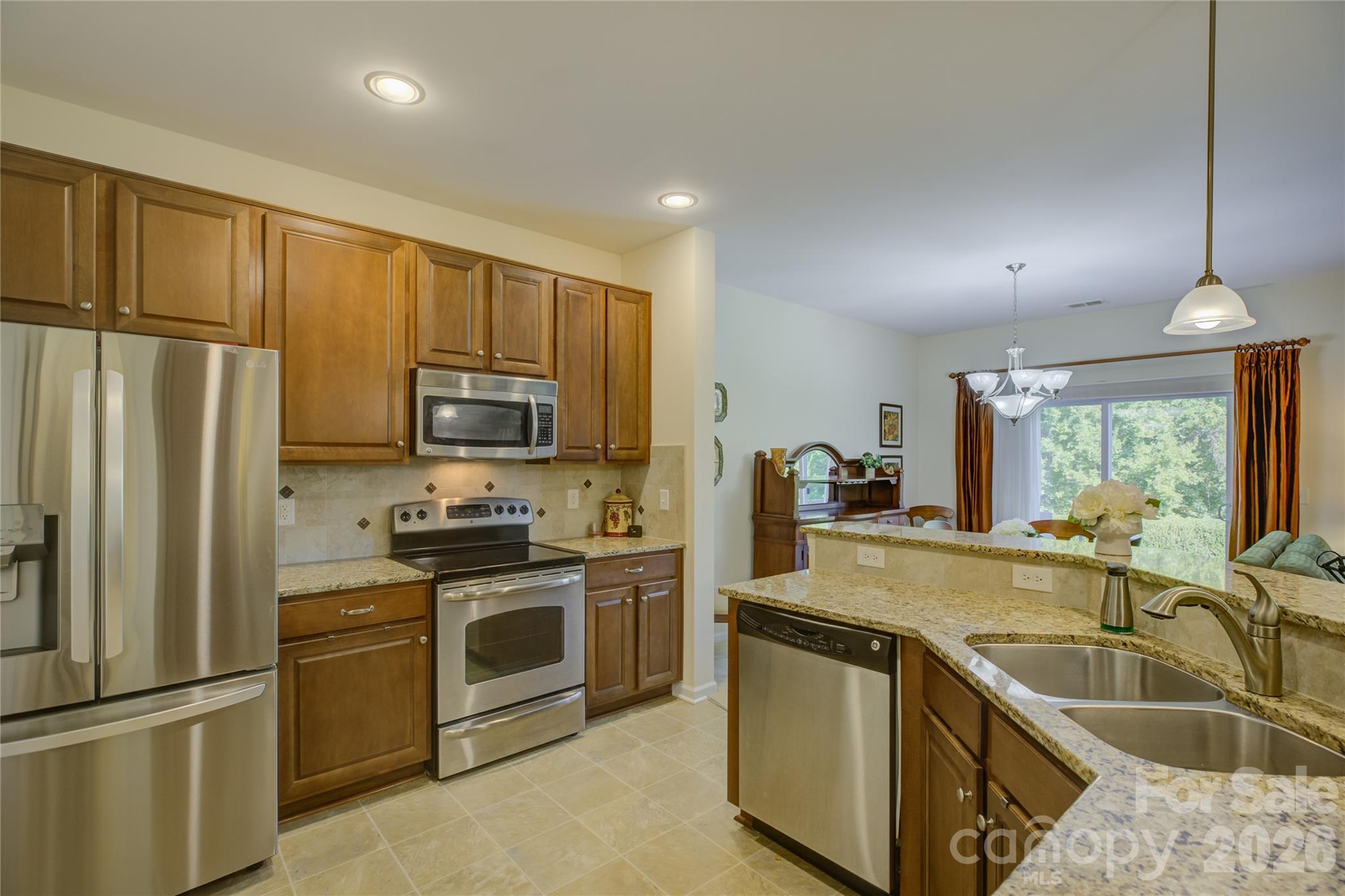 11743 Stockdale Court, Pineville, NC - photo 7 of 40
