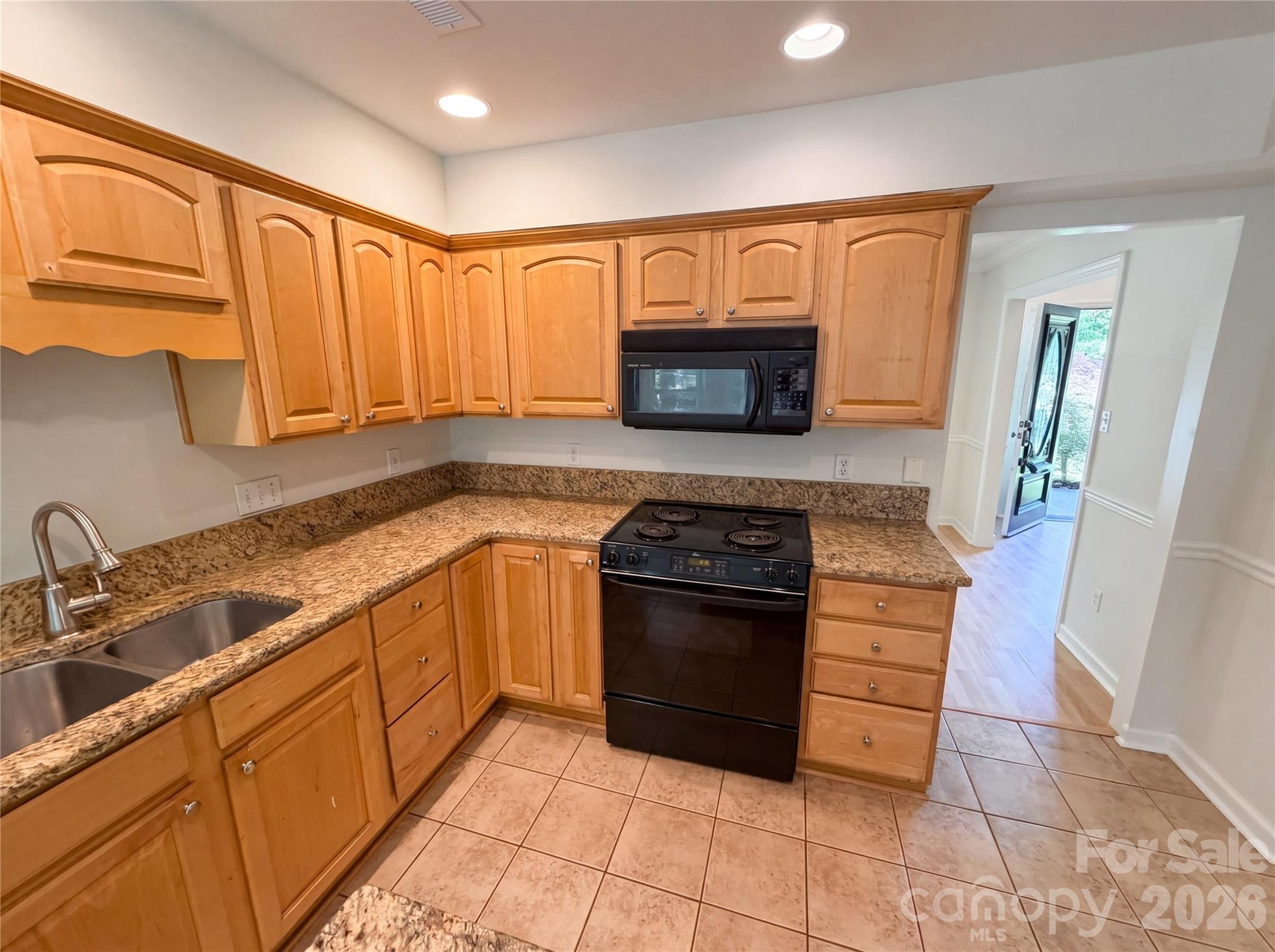 118 Withershinn Drive, Charlotte, NC - photo 9 of 28