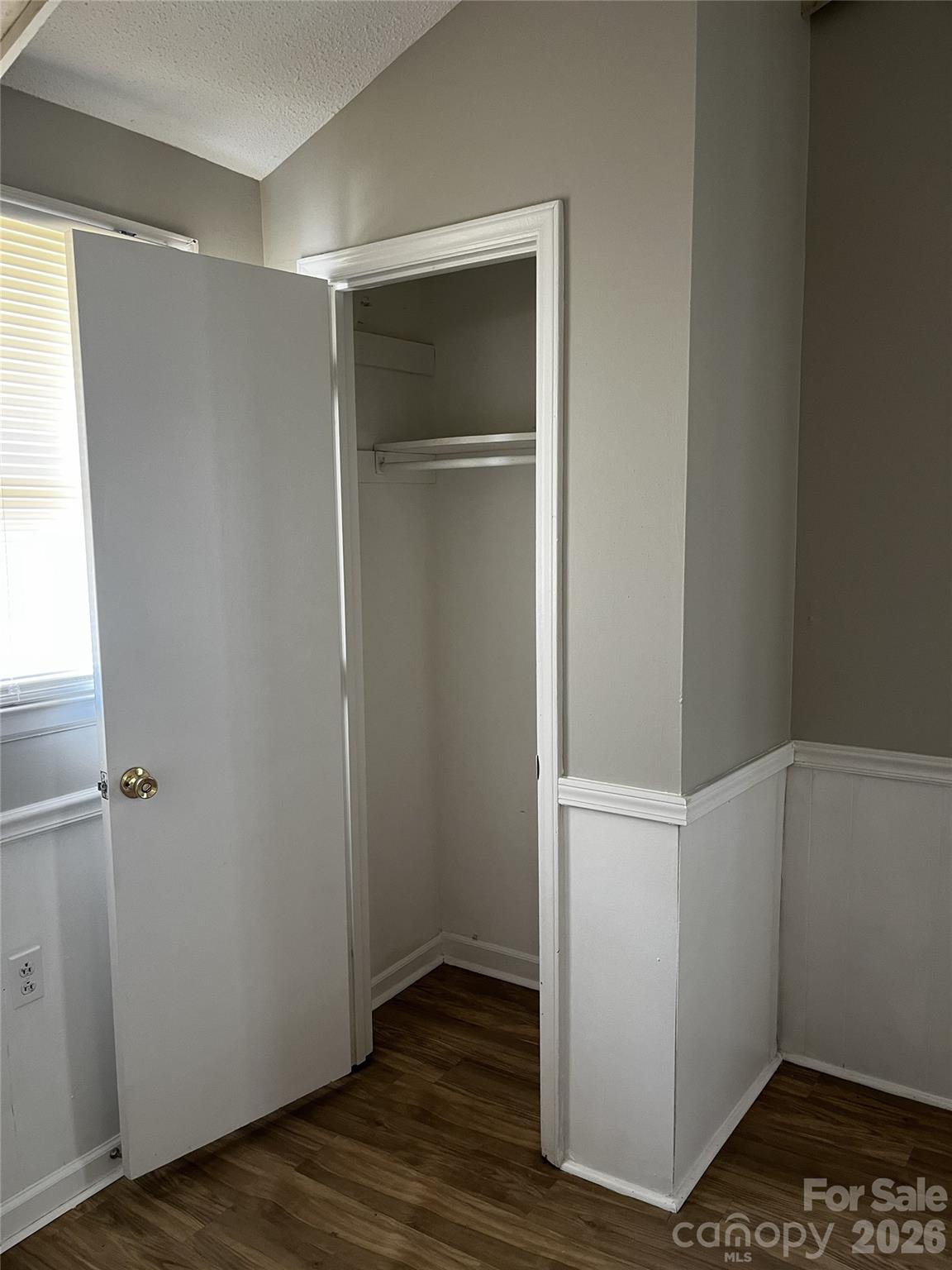Photo 12 of 2213 Shamrock Drive, Charlotte, NC