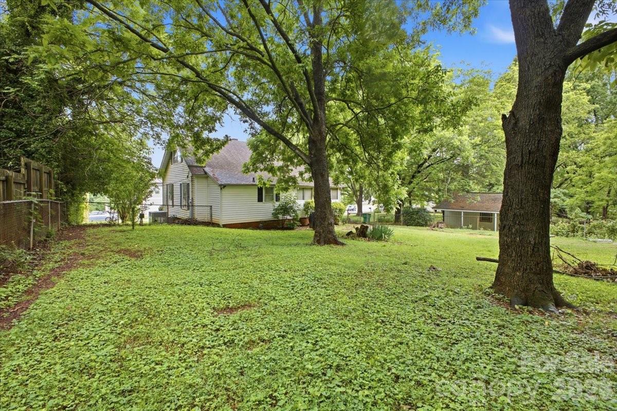 Photo 18 of 8512, 8516, 8520 Colgate Circle, Charlotte, NC