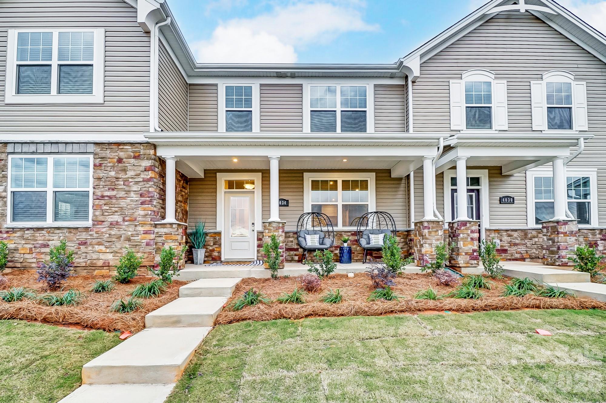 Home for sale at 3808 Cheyney Park Drive, Charlotte, NC — photo 1 of 23