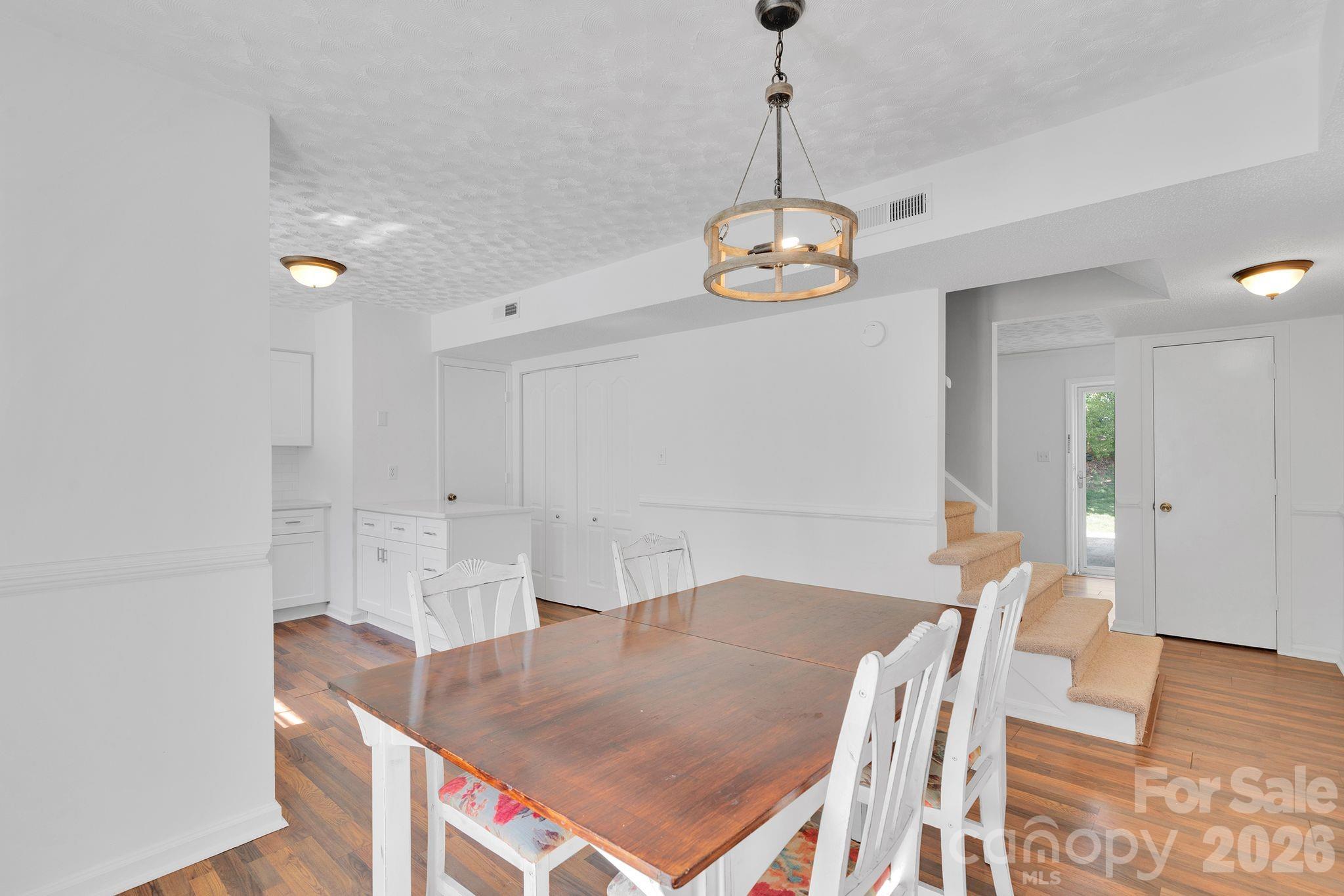 Photo 7 of 8510 Castle Pine Court, Charlotte, NC