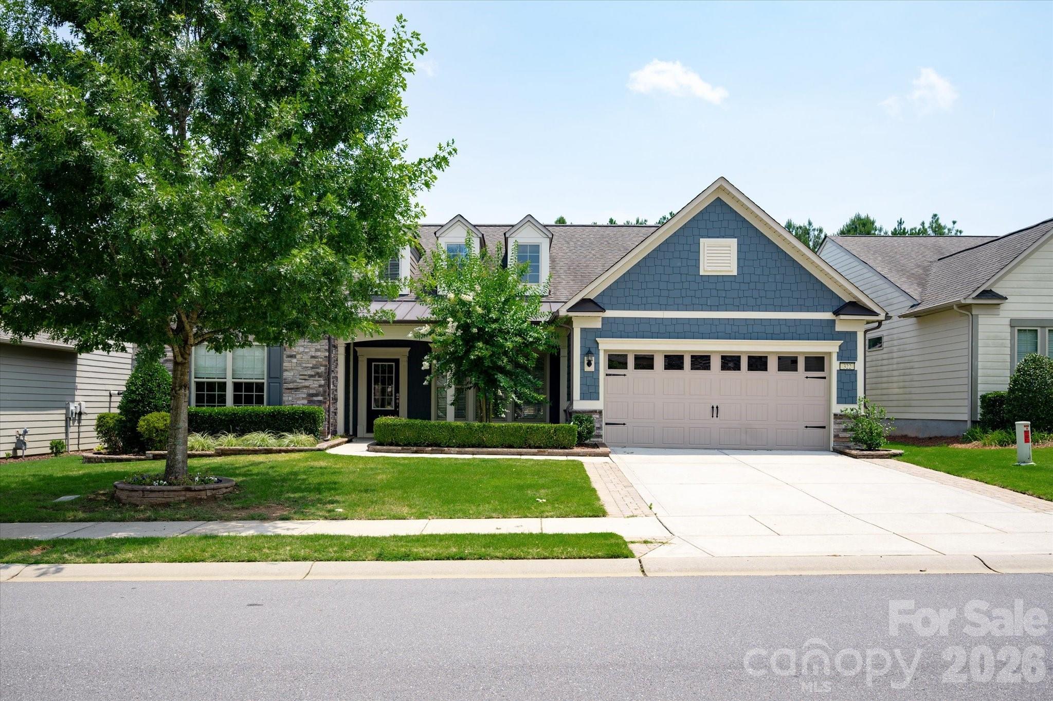 Home for sale at 322 Burr Court, Fort Mill, SC — photo 1 of 43