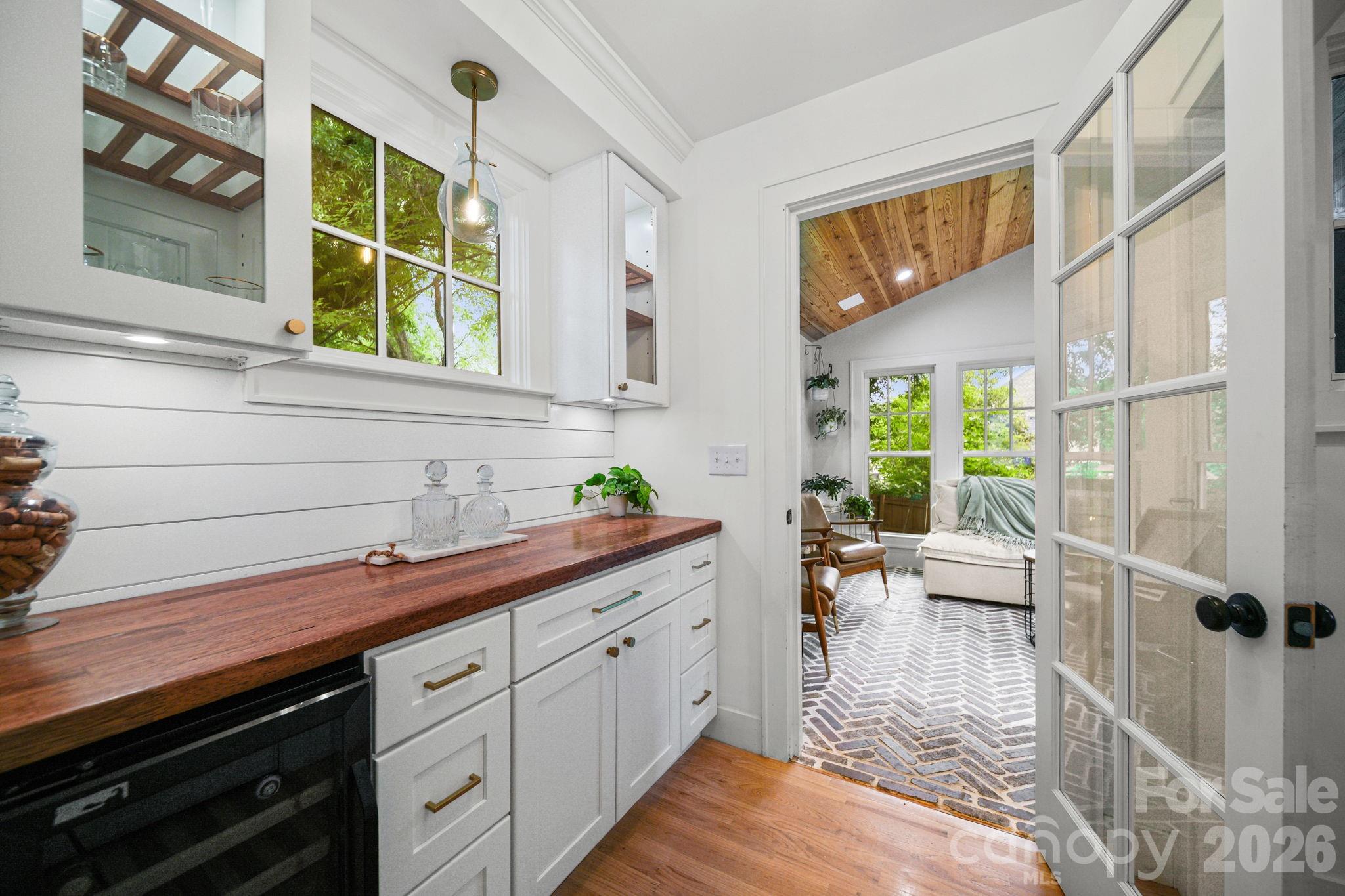 1716 Merriman Avenue, Charlotte, NC - photo 9 of 34