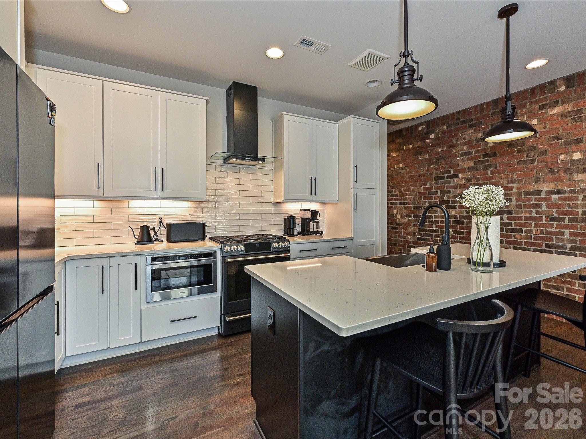 432 E 33rd Street, Charlotte, NC