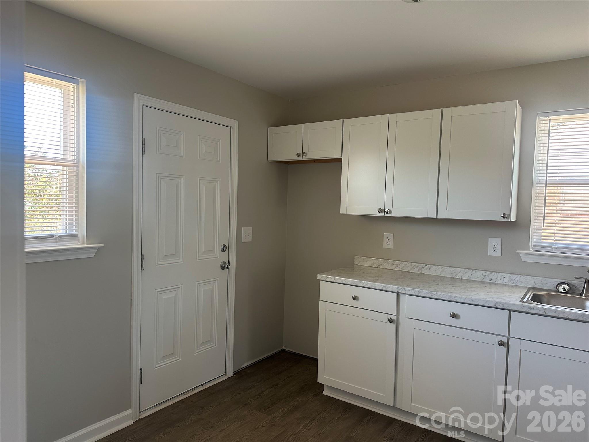 Photo 7 of 509 Skipwith Place, Charlotte, NC