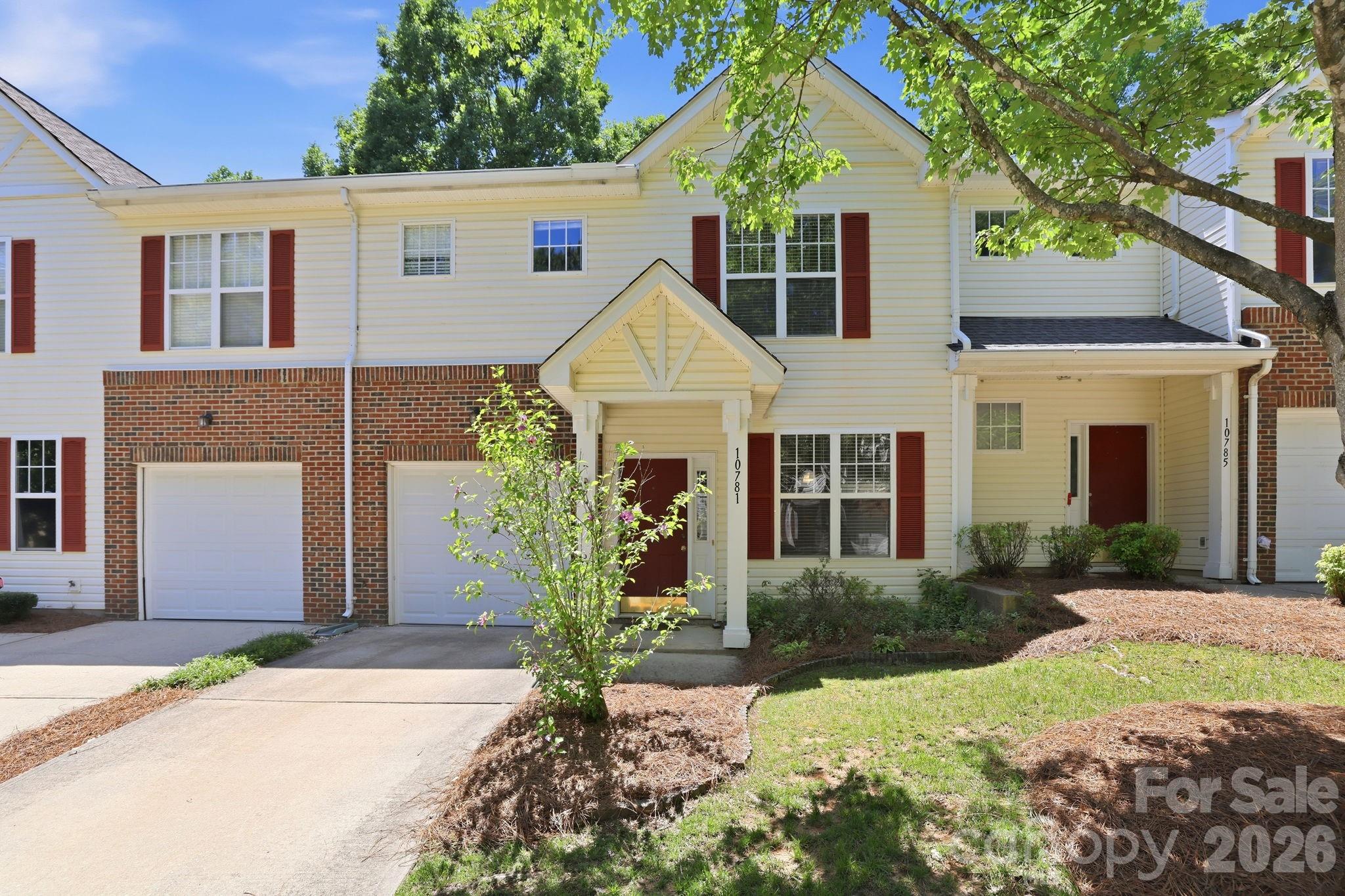 Photo 2 of 10781 Essex Hall Drive, Charlotte, NC