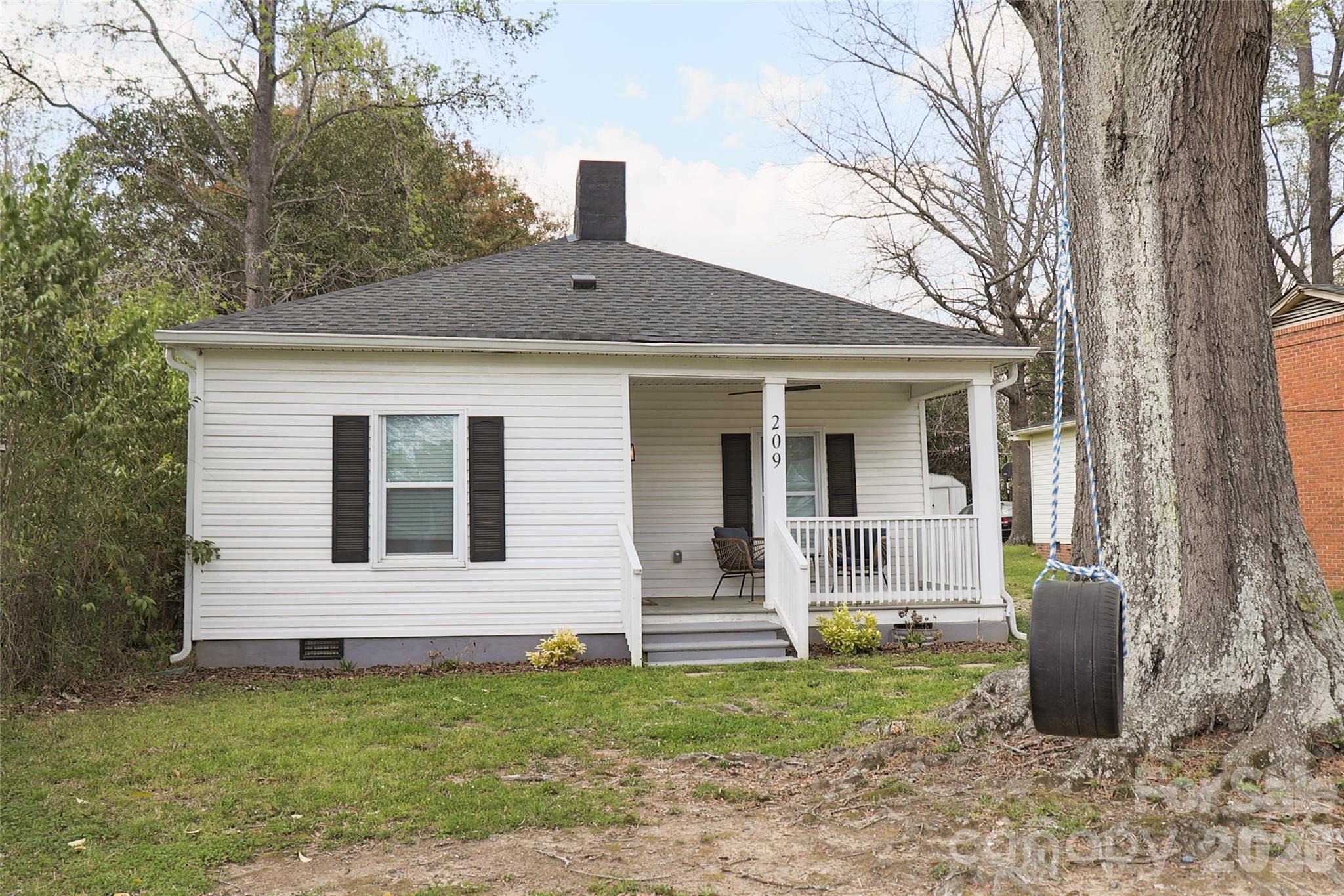 Photo 2 of 209 Columbia Avenue, Rock Hill, SC
