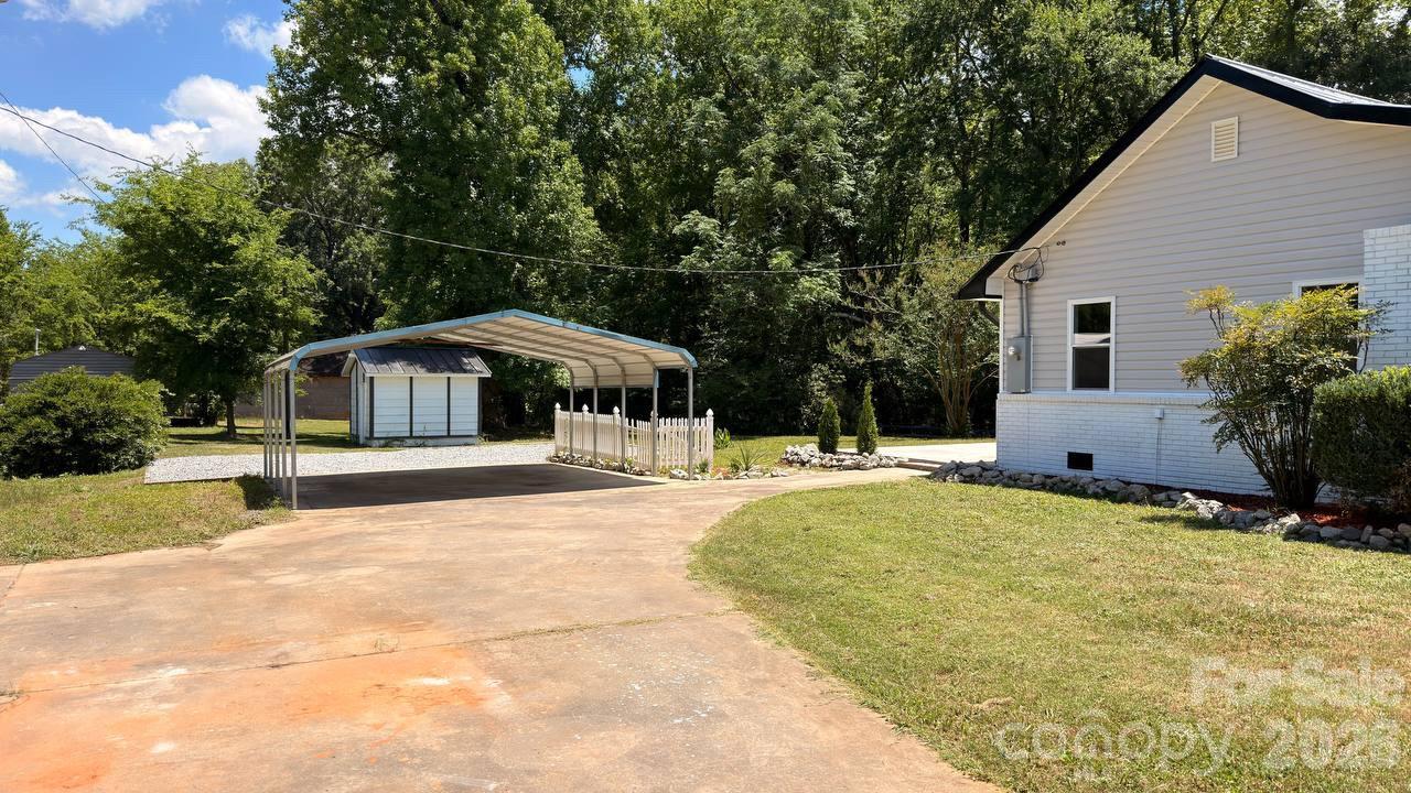 Photo 4 of 4604 Old Hickory Road, Lancaster, SC