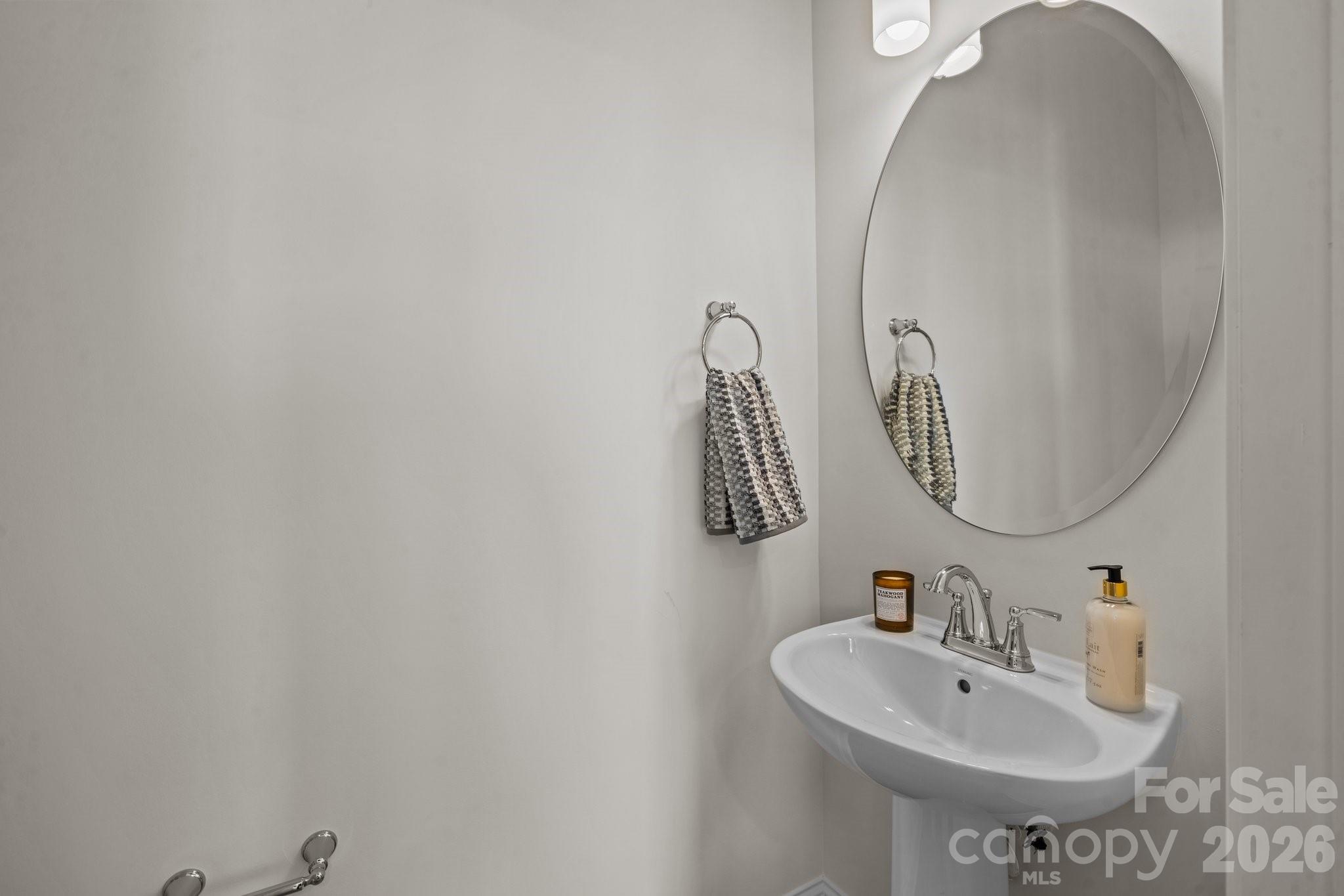 Photo 9 of 3023 Rozzelles Ferry Road, Charlotte, NC