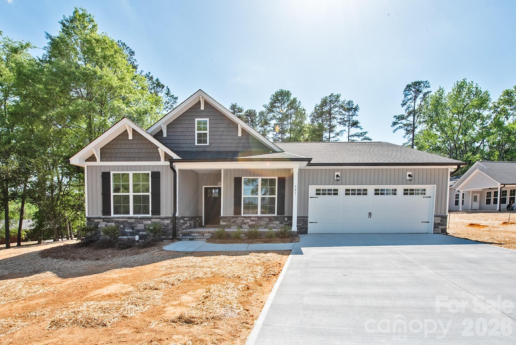 581 Goldmoor Drive NE, Concord, NC