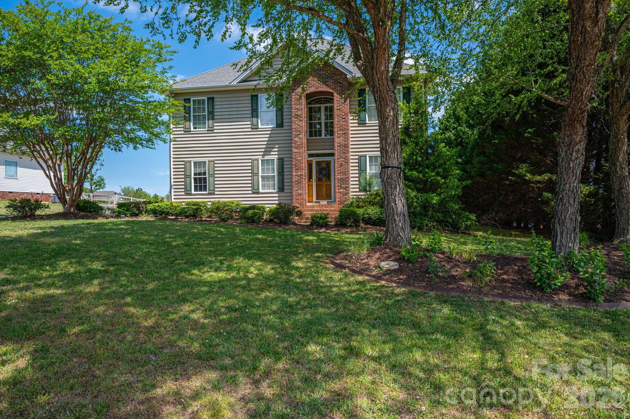 962 Huntington Hills Drive, Lincolnton, NC