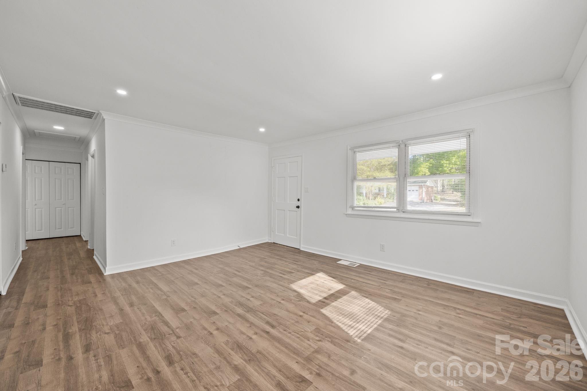 Photo 13 of 2309 Longleaf Drive, Charlotte, NC