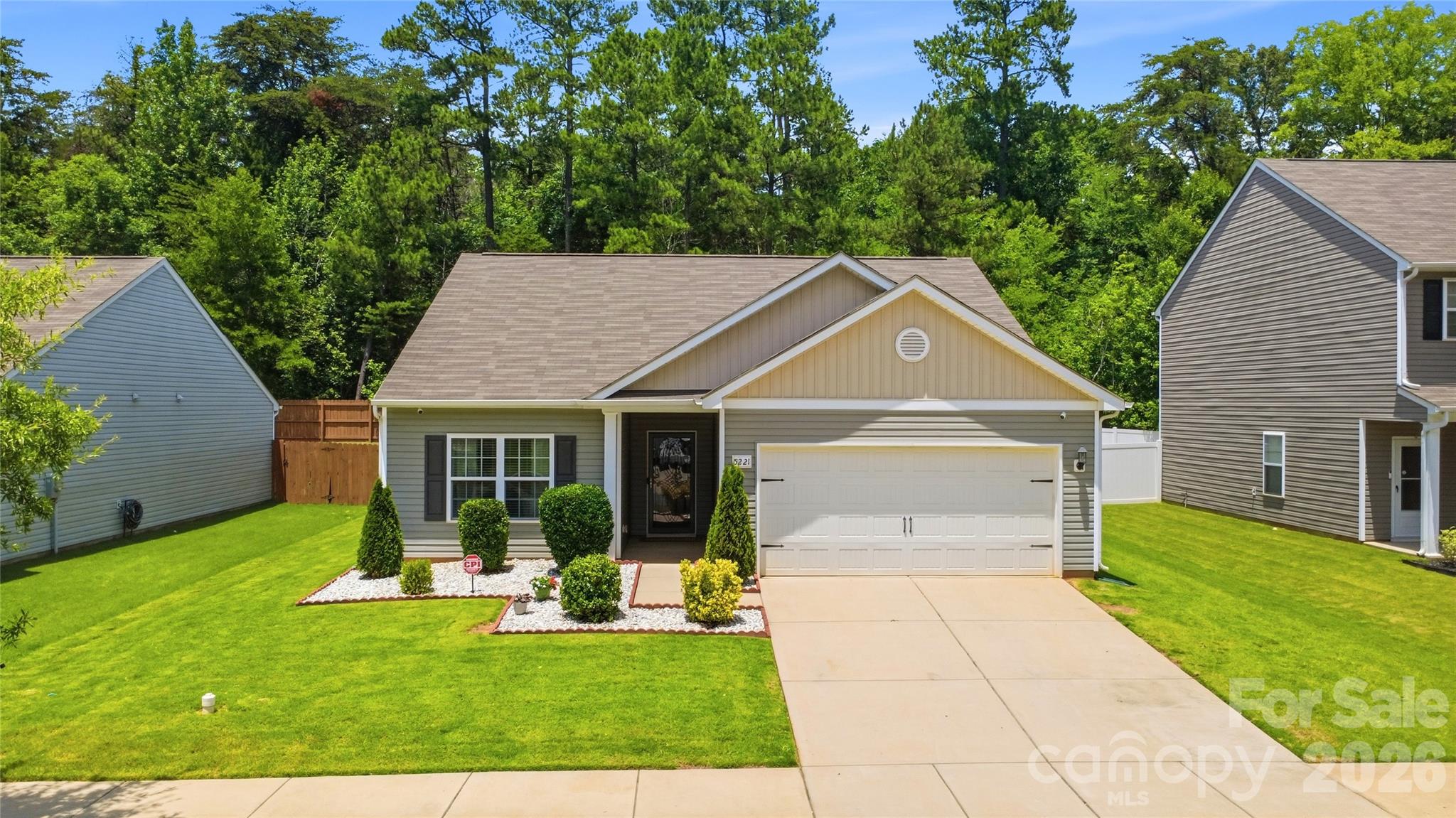 Home for sale at 5221 Upton Place, Charlotte, NC — photo 3 of 30