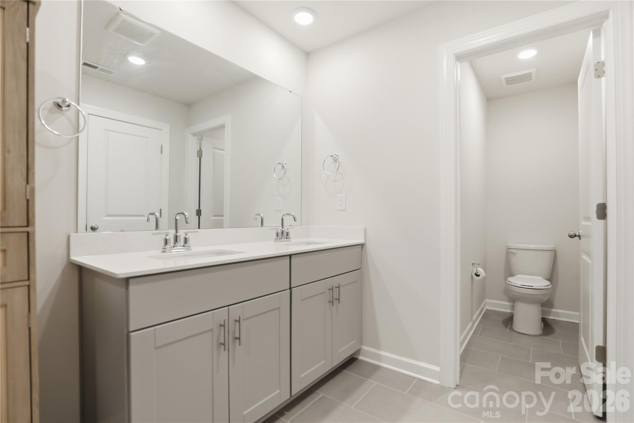 Photo 18 of 2317 Belterra Drive, Charlotte, NC