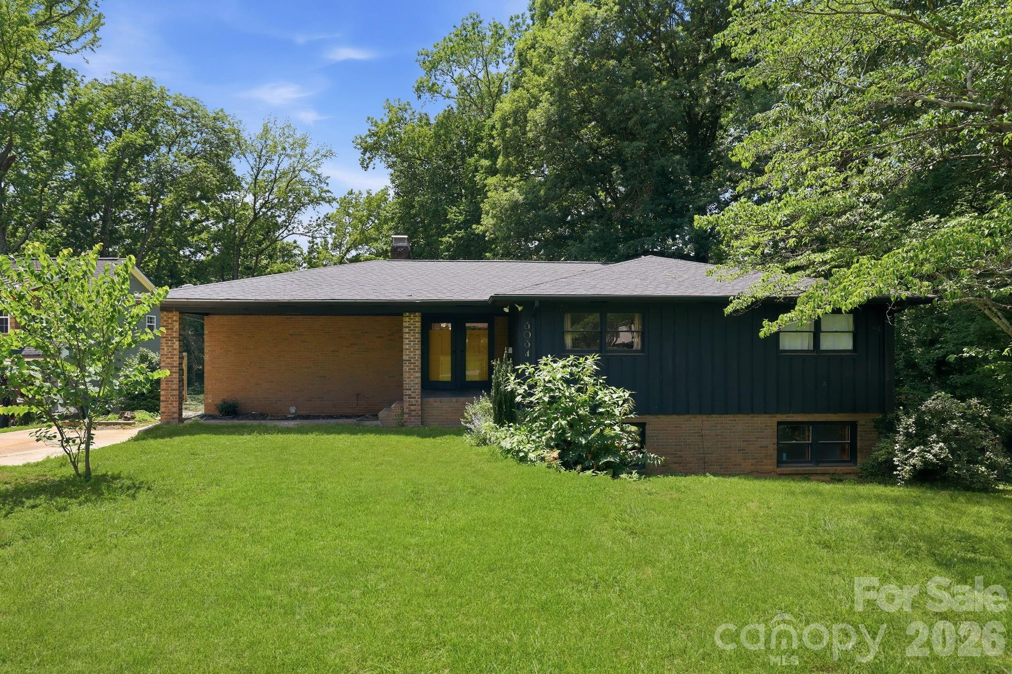 Home for sale at 3034 Eastburn Road, Charlotte, NC — photo 1 of 36