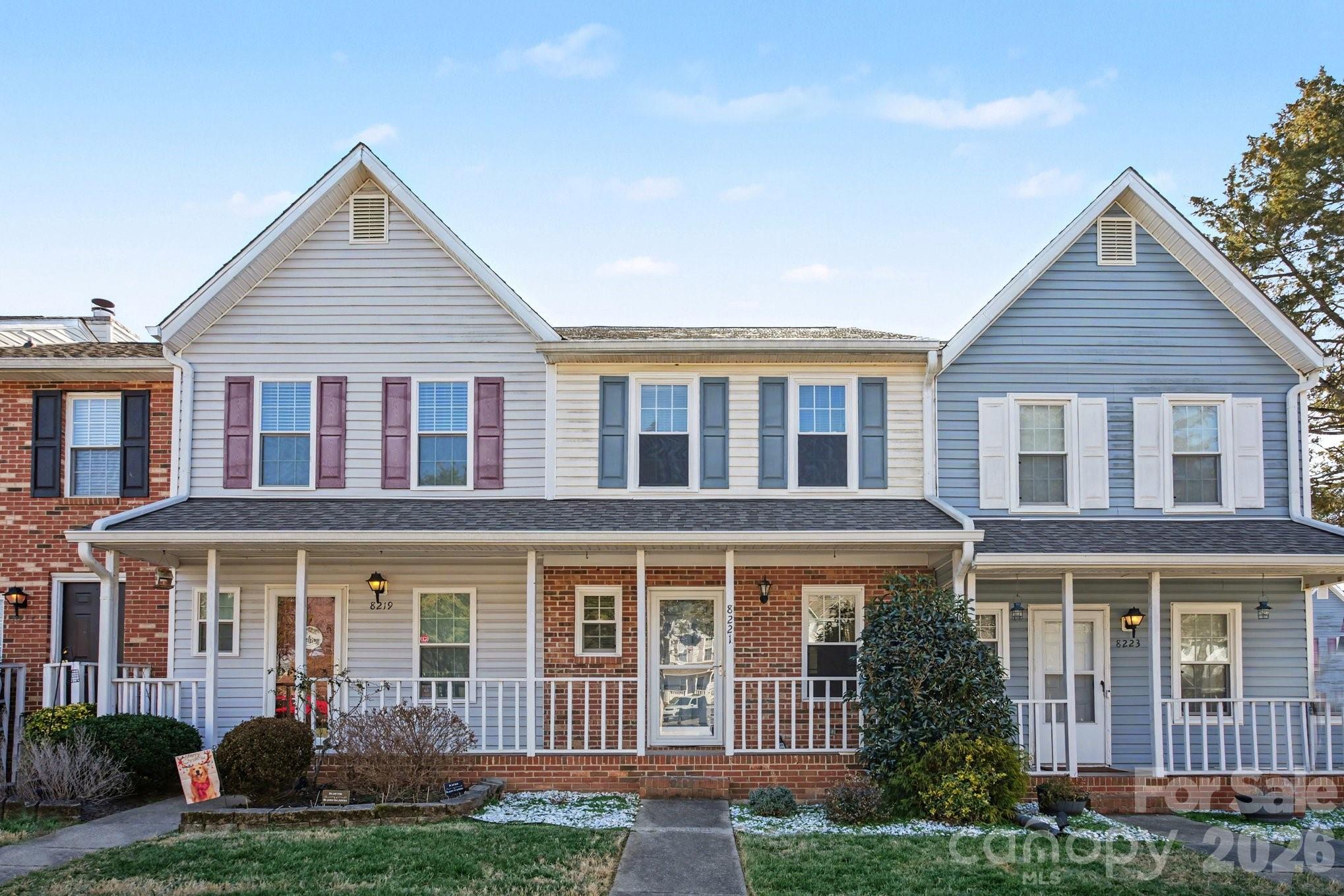 8221 Circle Tree Lane, Charlotte, NC