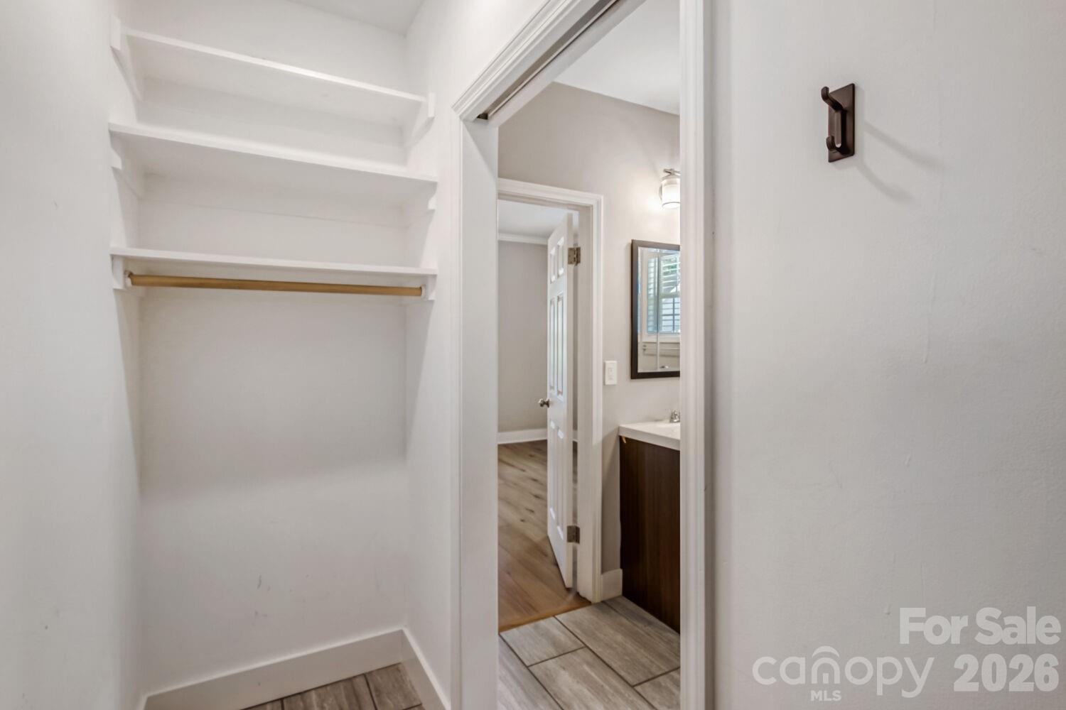 1521 Hawthorne Lane, Charlotte, NC - photo 15 of 30