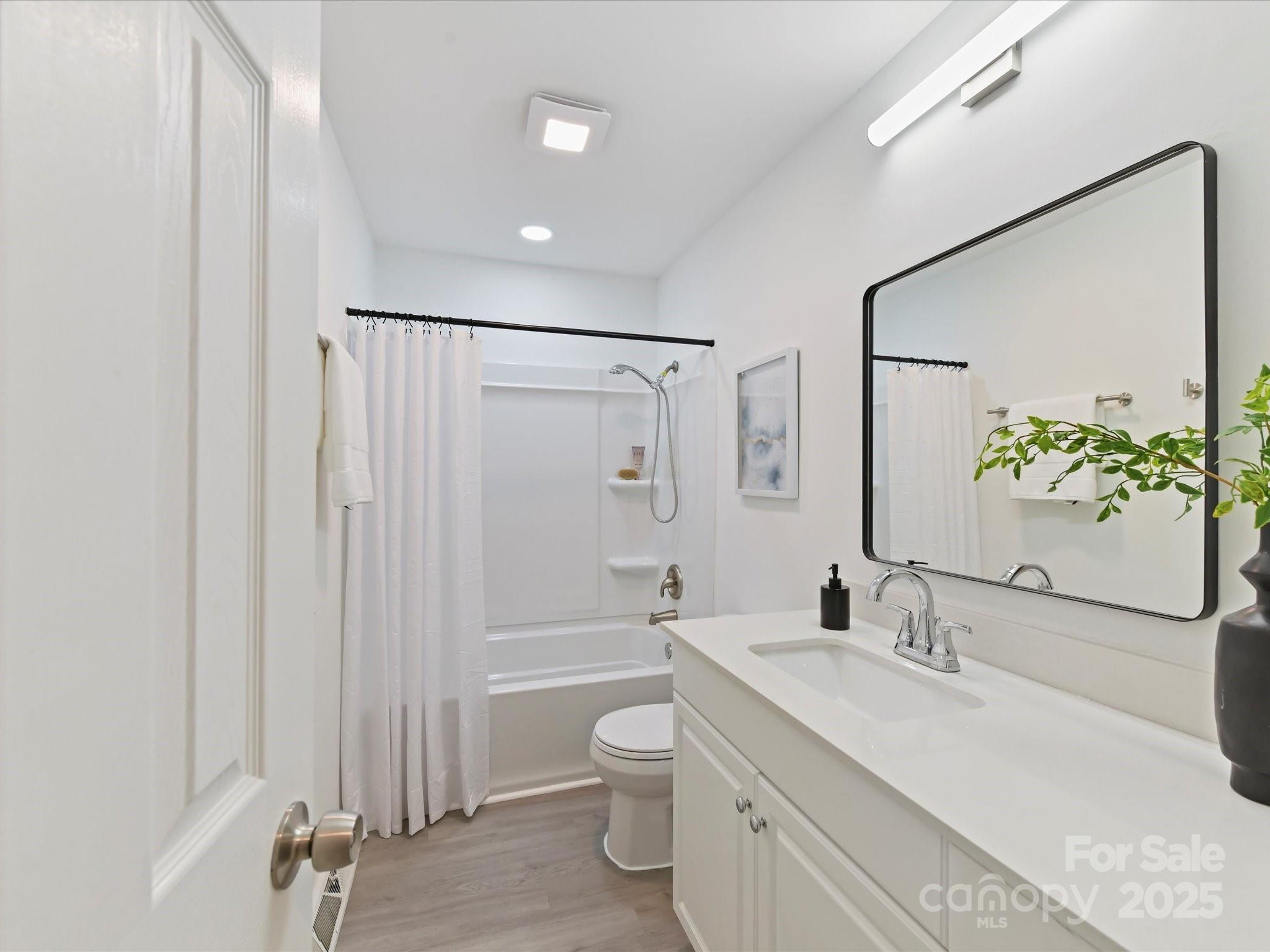 Photo 14 of 2508 Carrington Court, Charlotte, NC