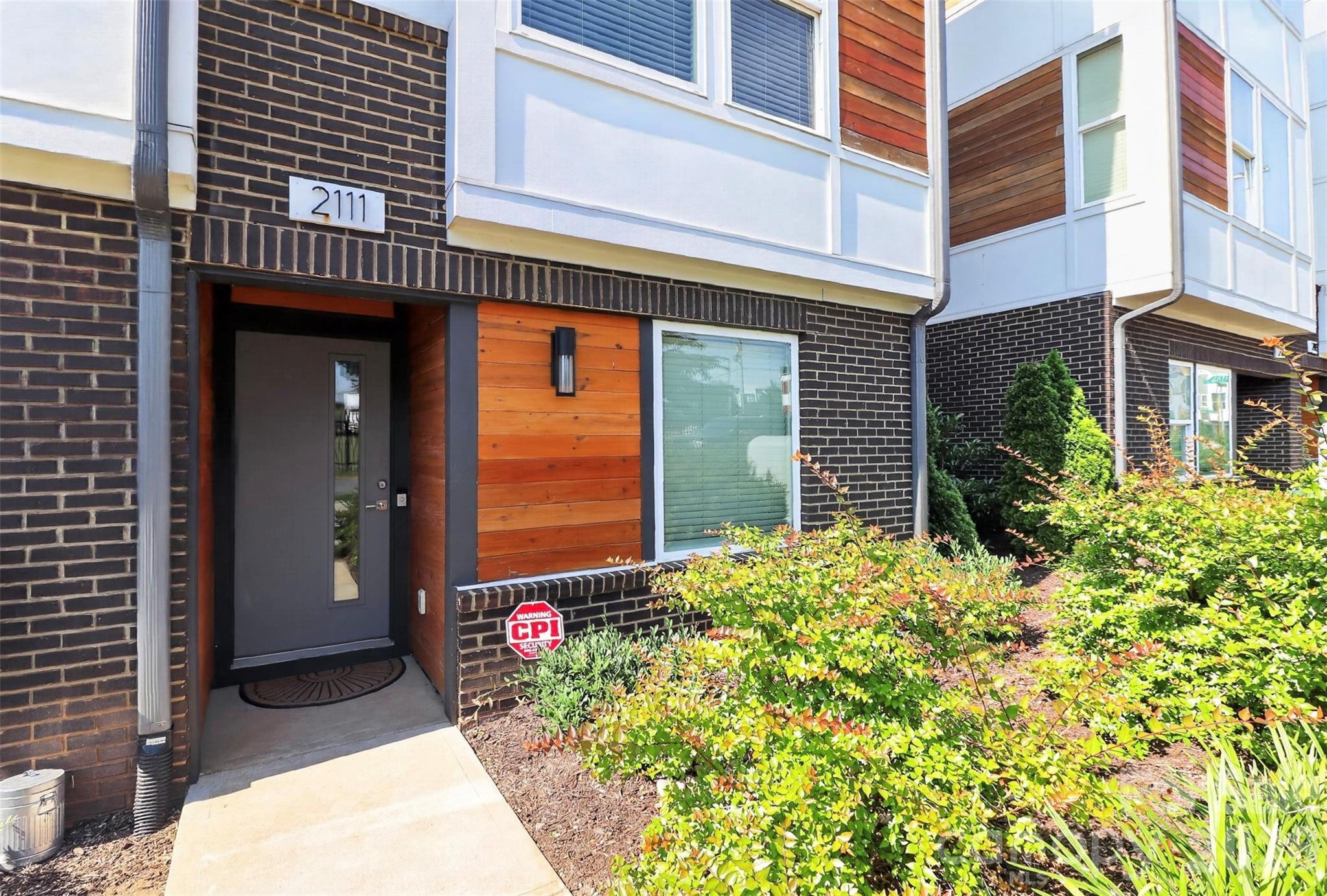 2111 Isom Street, Charlotte, NC - photo 3 of 38